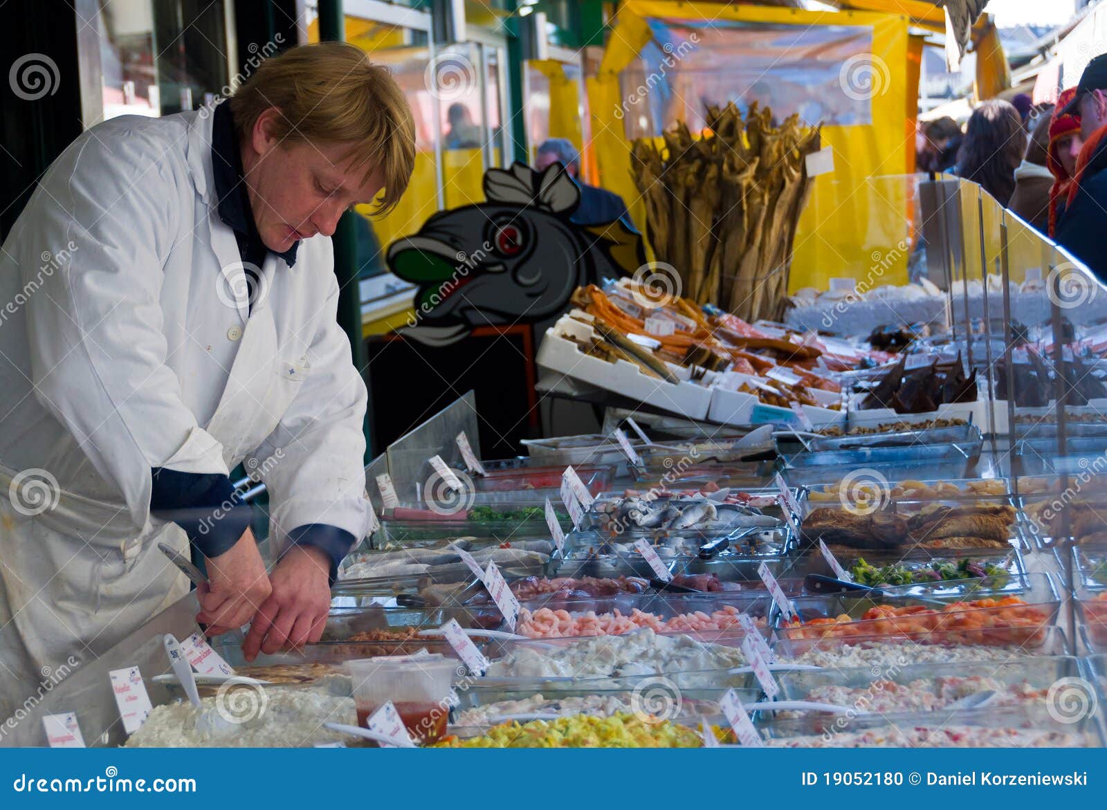 Street Market in Vienna editorial image. Image of tradition - 19052180