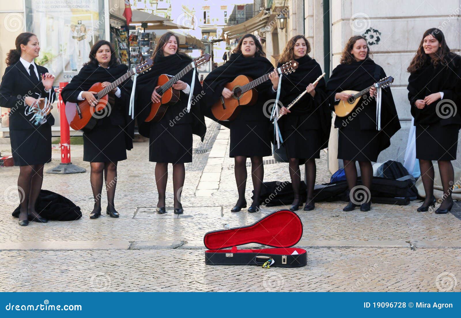 Street Musicians. editorial stock photo. Image of artist - 19096728