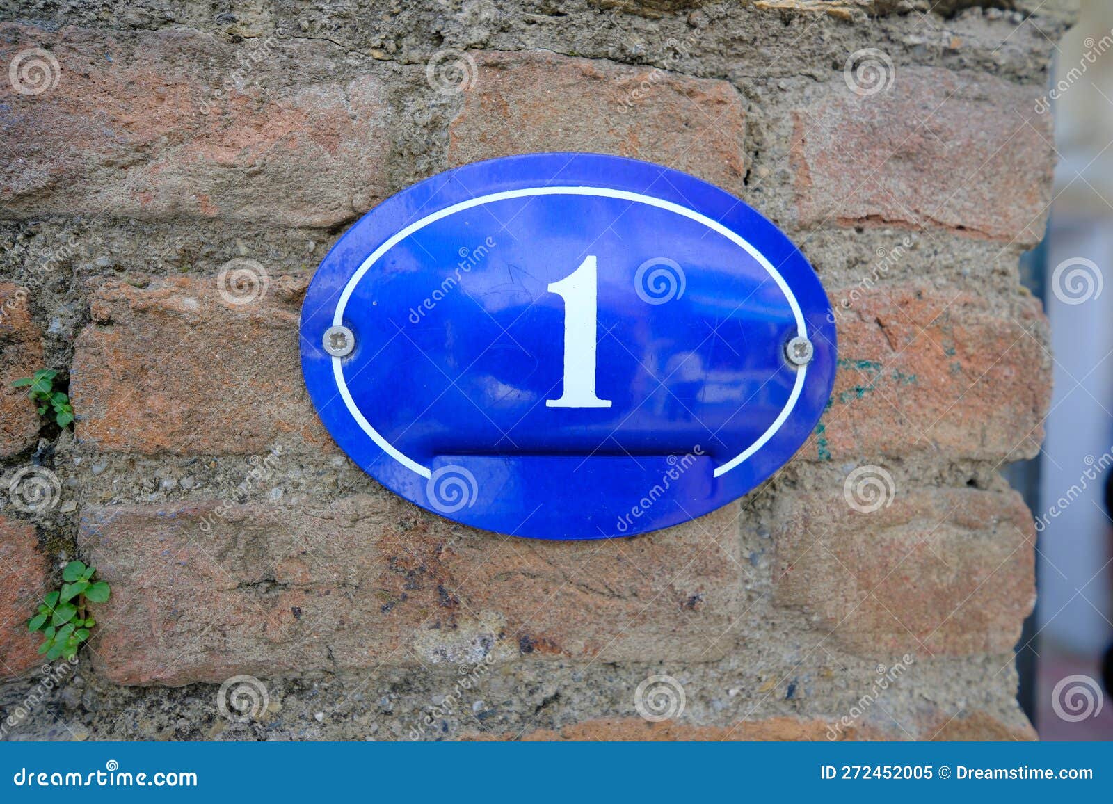 The Street Number. Number 1 Stock Image - Image of sculpture, window ...