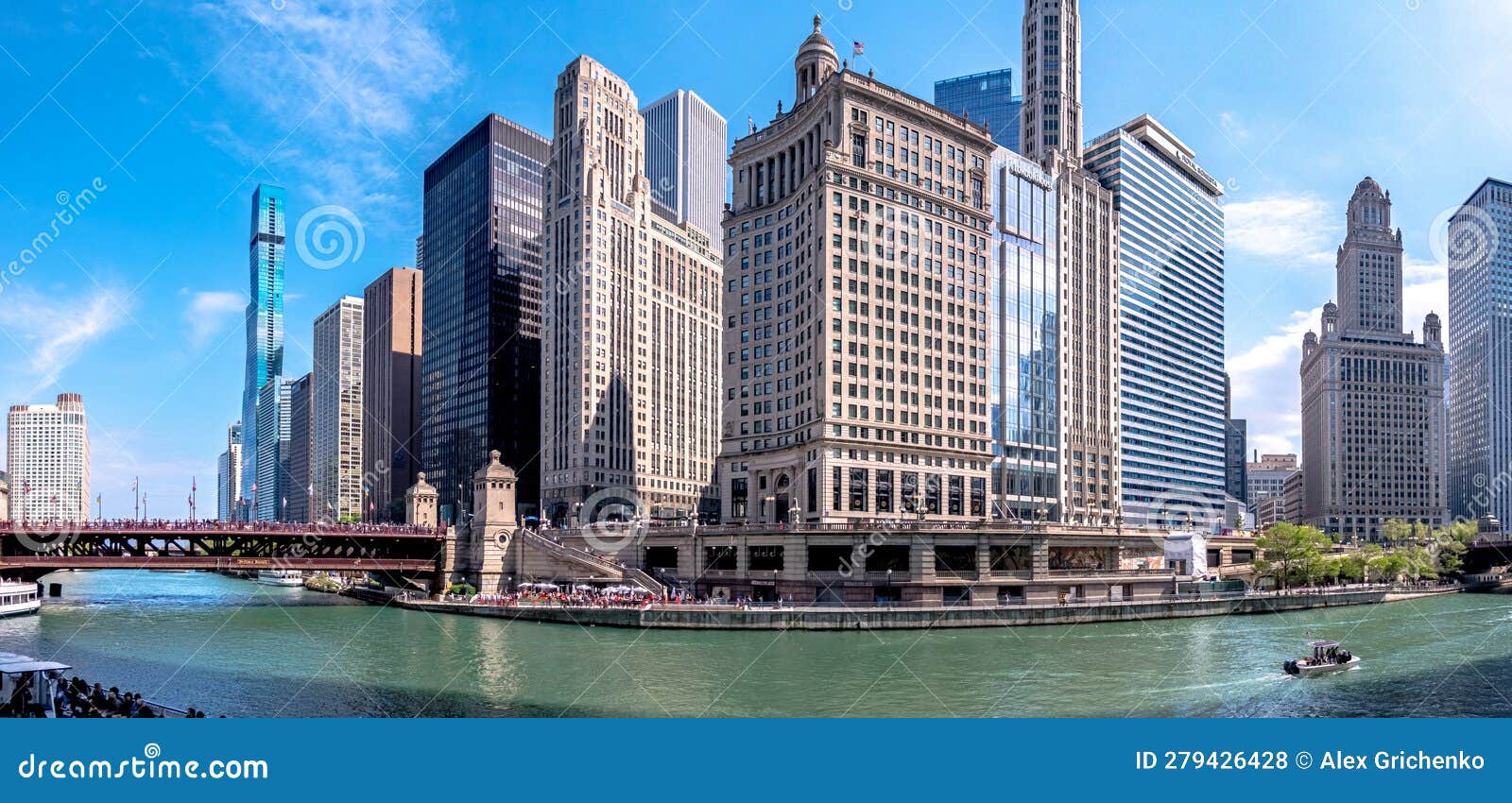 Street and Riverview Scenes in Downtown Chicago Stock Photo - Image of ...