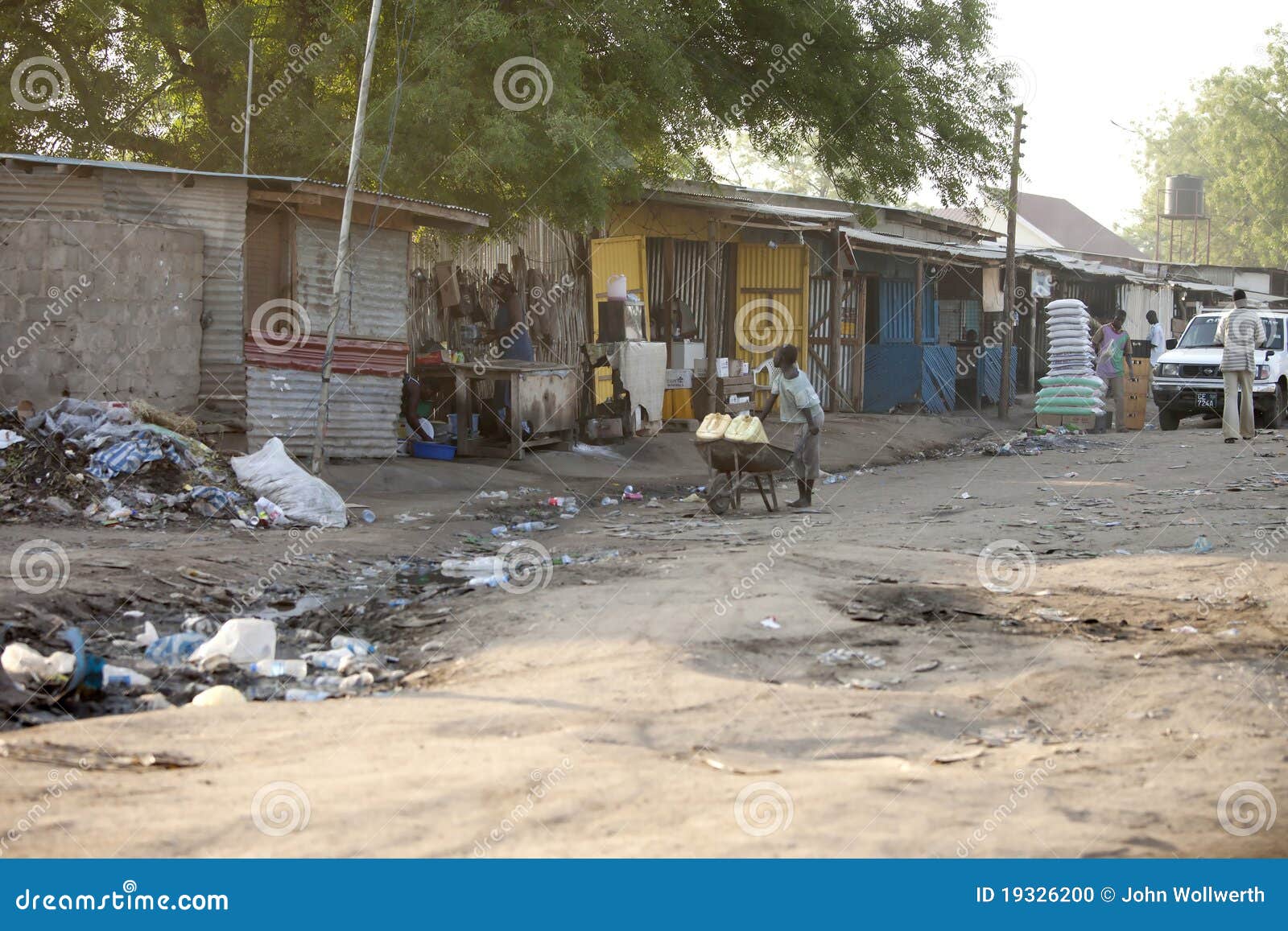 Street scene, Juba Sudan editorial image. Image of merchant - 19326200