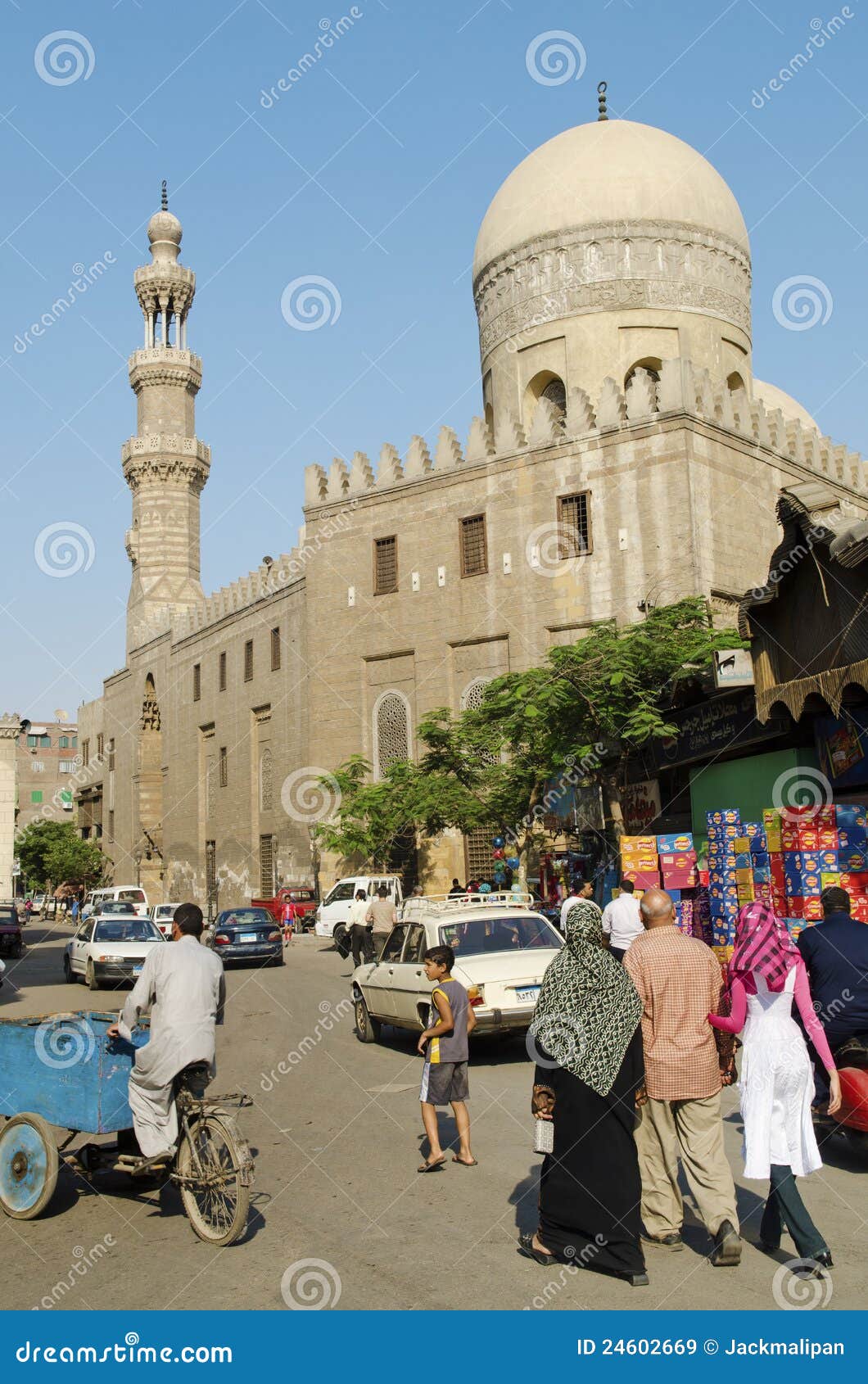 Street Scene with Mosque Cairo Old Town Egypt Editorial Stock Image ...