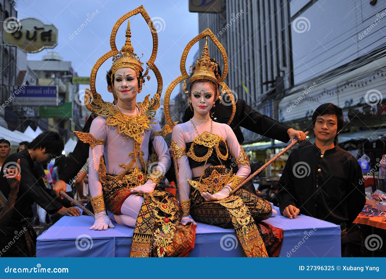 Street Show in Bangkok editorial image. Image of festival - 27396325