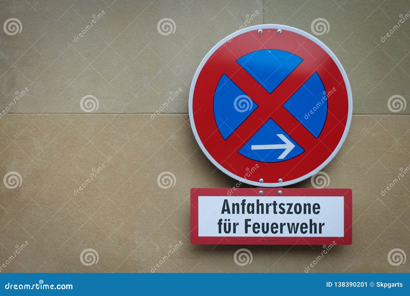 Street Sign in Munich stock image. Image of mafrac14 - 138390201