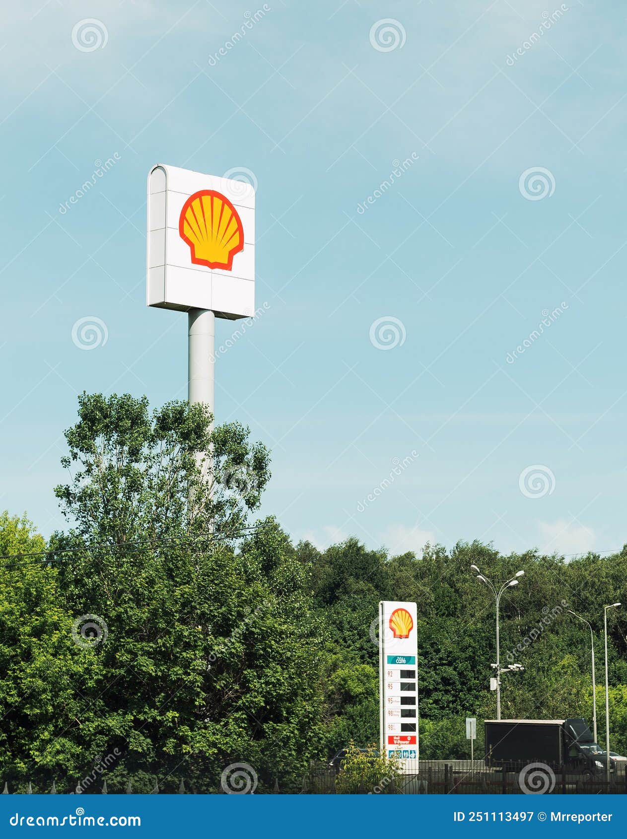Street Signs of the Gas-station Shell Editorial Photography - Image of ...