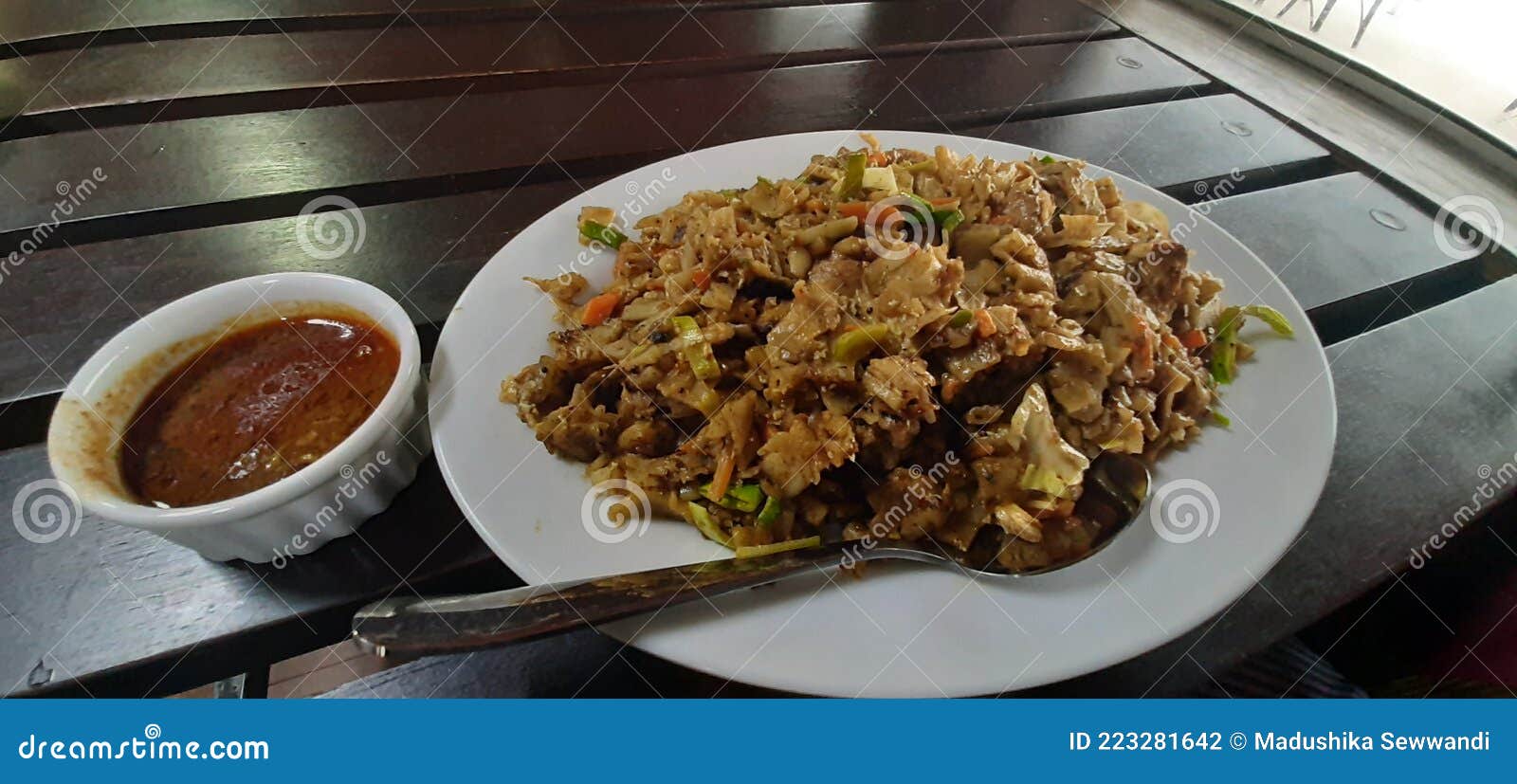 Street Style Chicken Koththu Parotta Stock Photo - Image of chicken ...