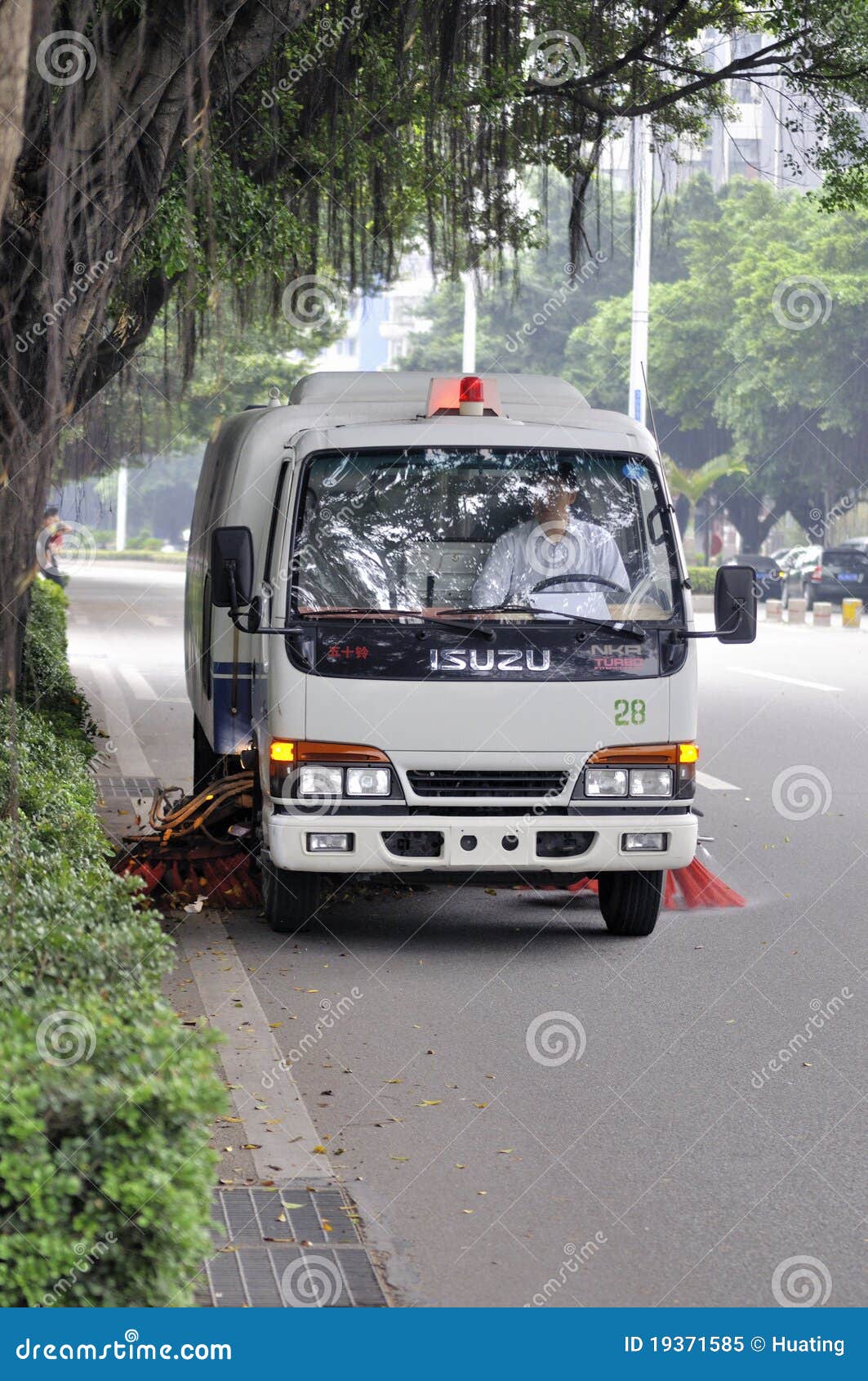 Street sweeper car editorial image. Image of cleaner - 19371585