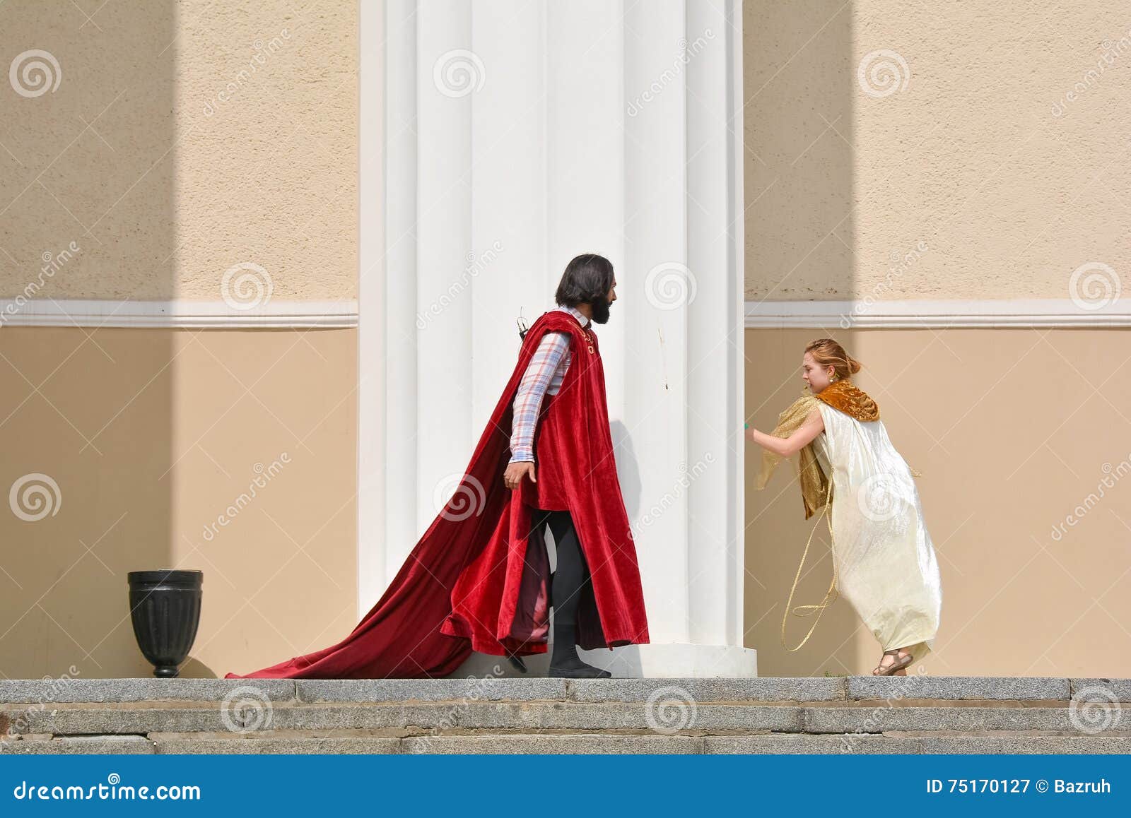 Street theater editorial photography. Image of performance - 75170127