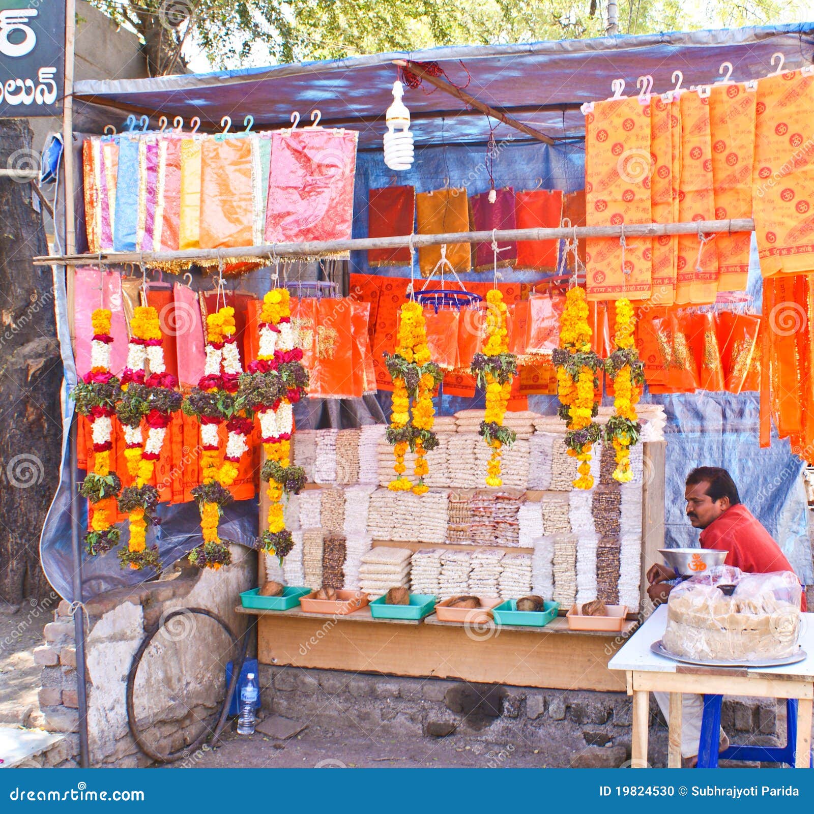 Street Vendor Selling Temple Items Editorial Image - Image of ...