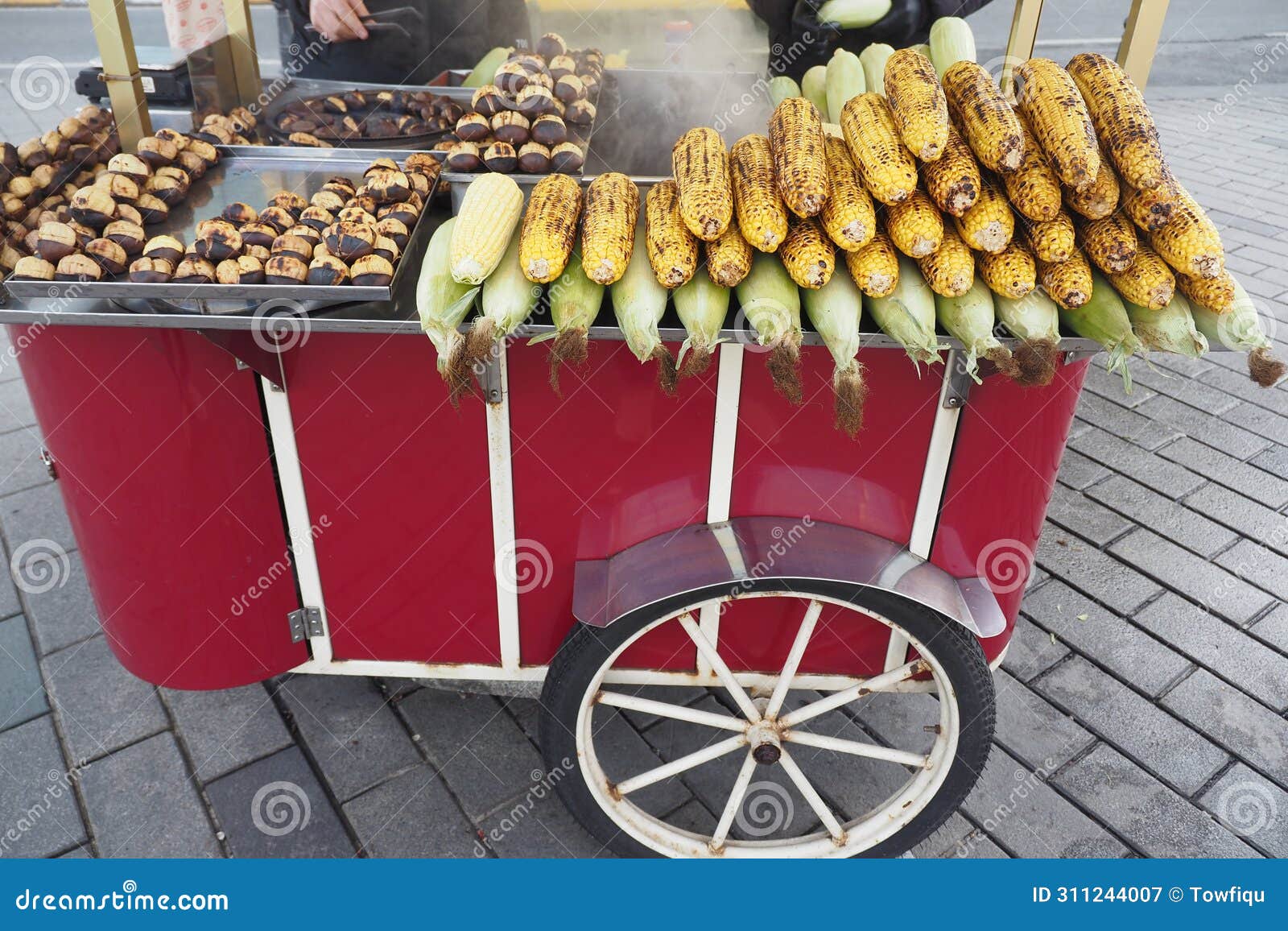 A Street Vendor Sells Roasted Corn Stock Image - Image of grill, grain ...