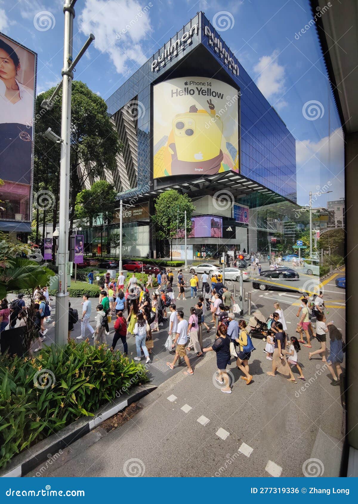 Street View from Bus in Singapore Editorial Photo - Image of pedestrian ...