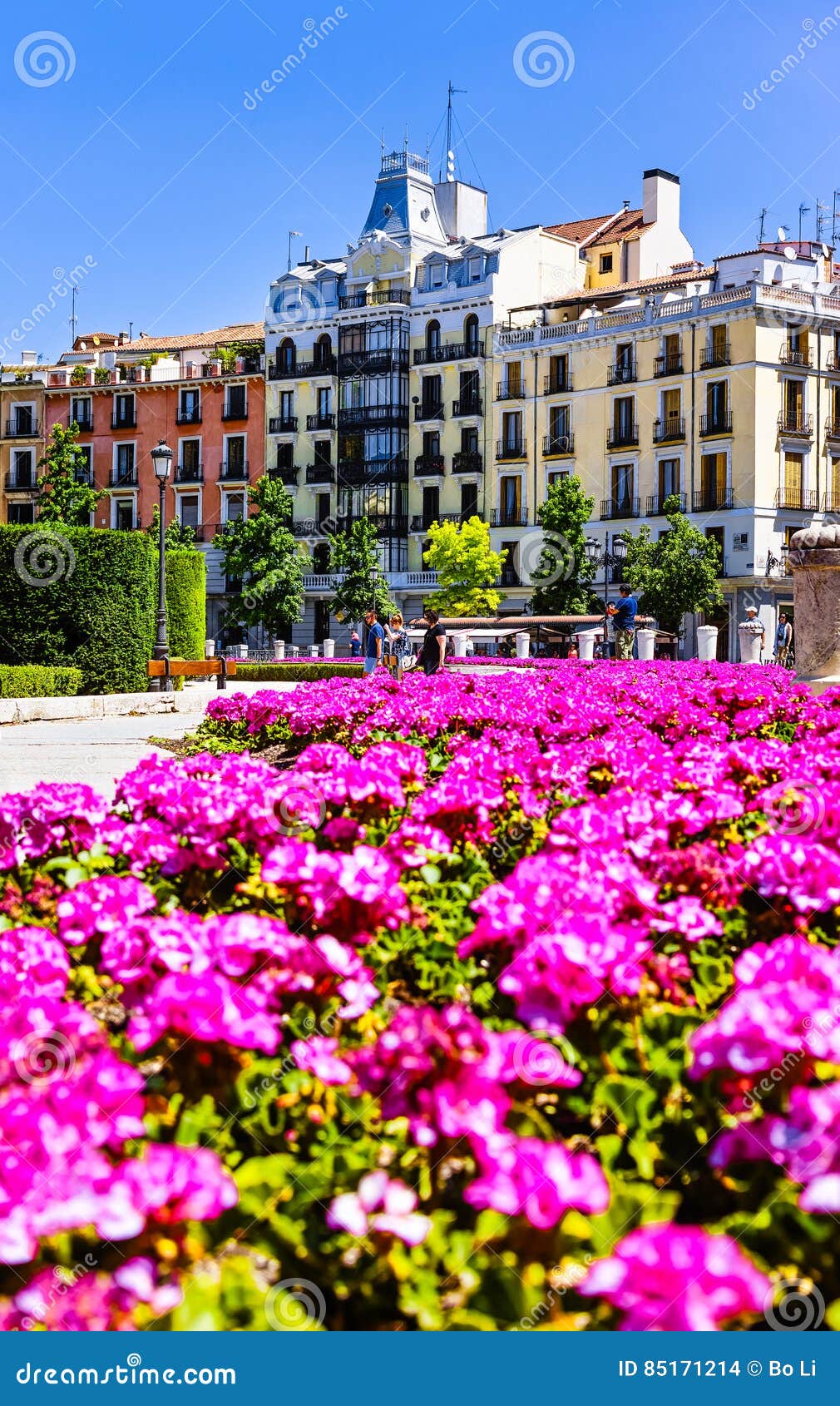 Street View of Madrid, Spain Editorial Stock Image - Image of ...