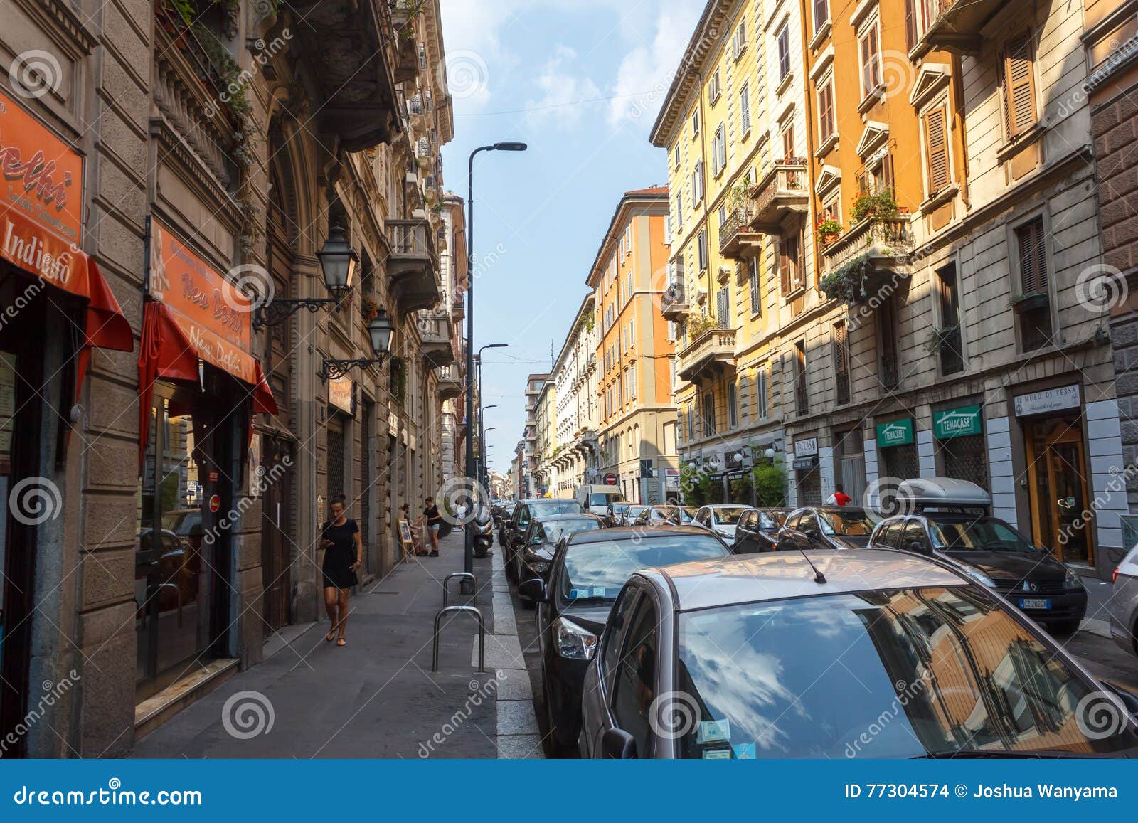 Street view, Milan editorial stock image. Image of italy - 77304574
