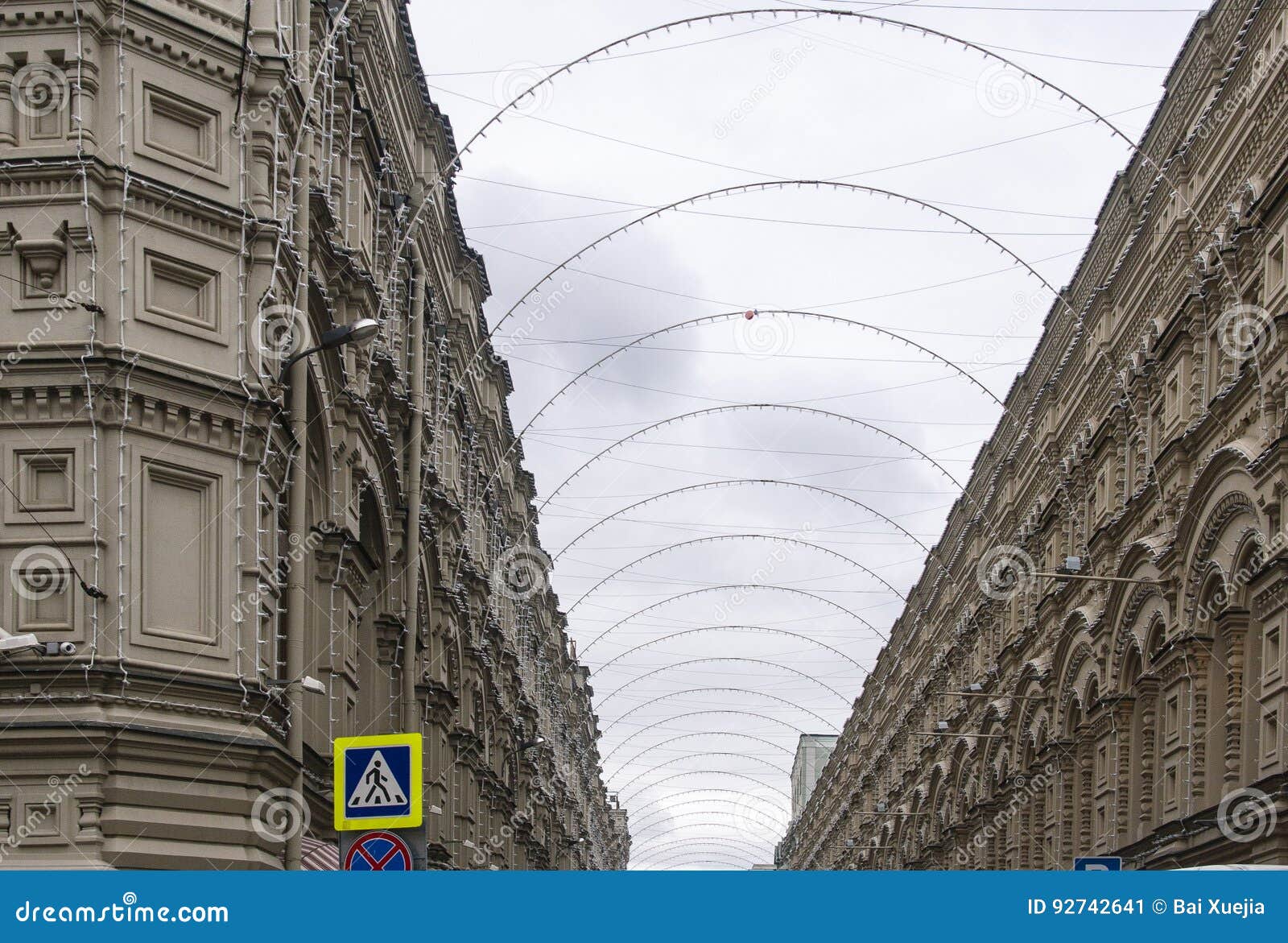 Street view in moscow stock image. Image of architecture - 92742641