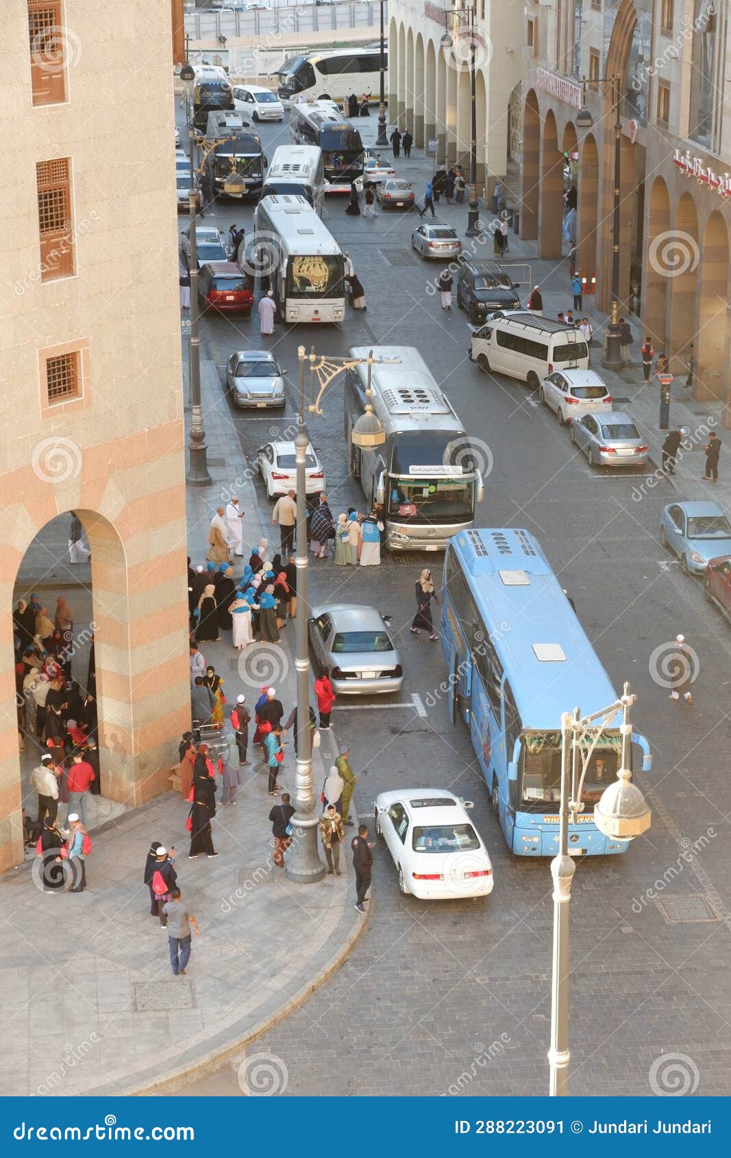 The Streets of Medina, Pilgrimage Activities Editorial Photo - Image of ...
