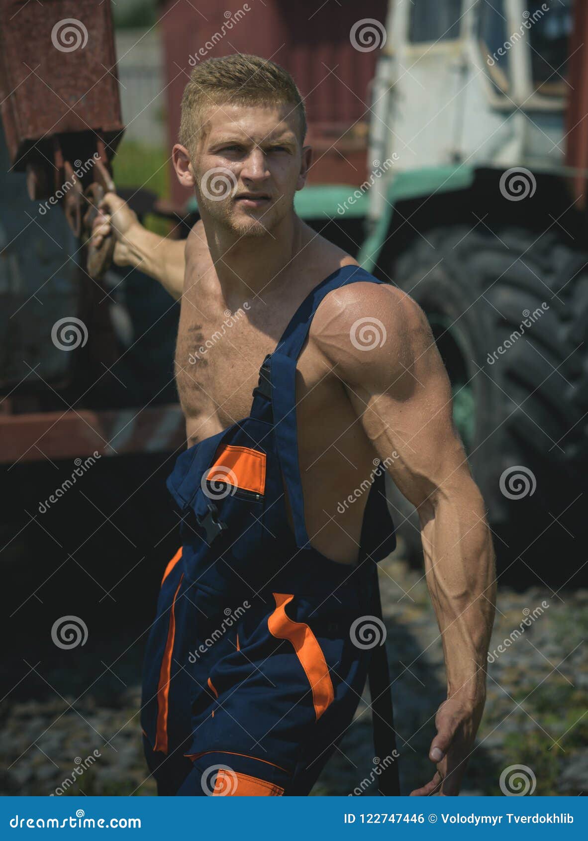 50,285 Muscle Working Photos - Free & Royalty-Free Stock Photos from ...