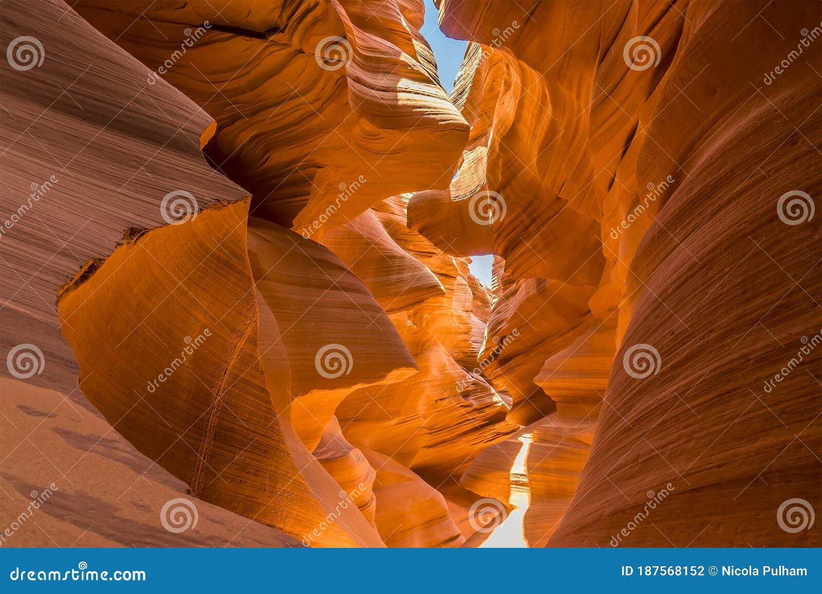 Striations Eroded into the Canyon Walls in Lower Antelope Canyon, Page ...