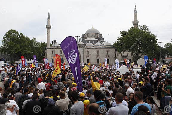 Strike in Istanbul,Turkey editorial photo. Image of strike - 25097486