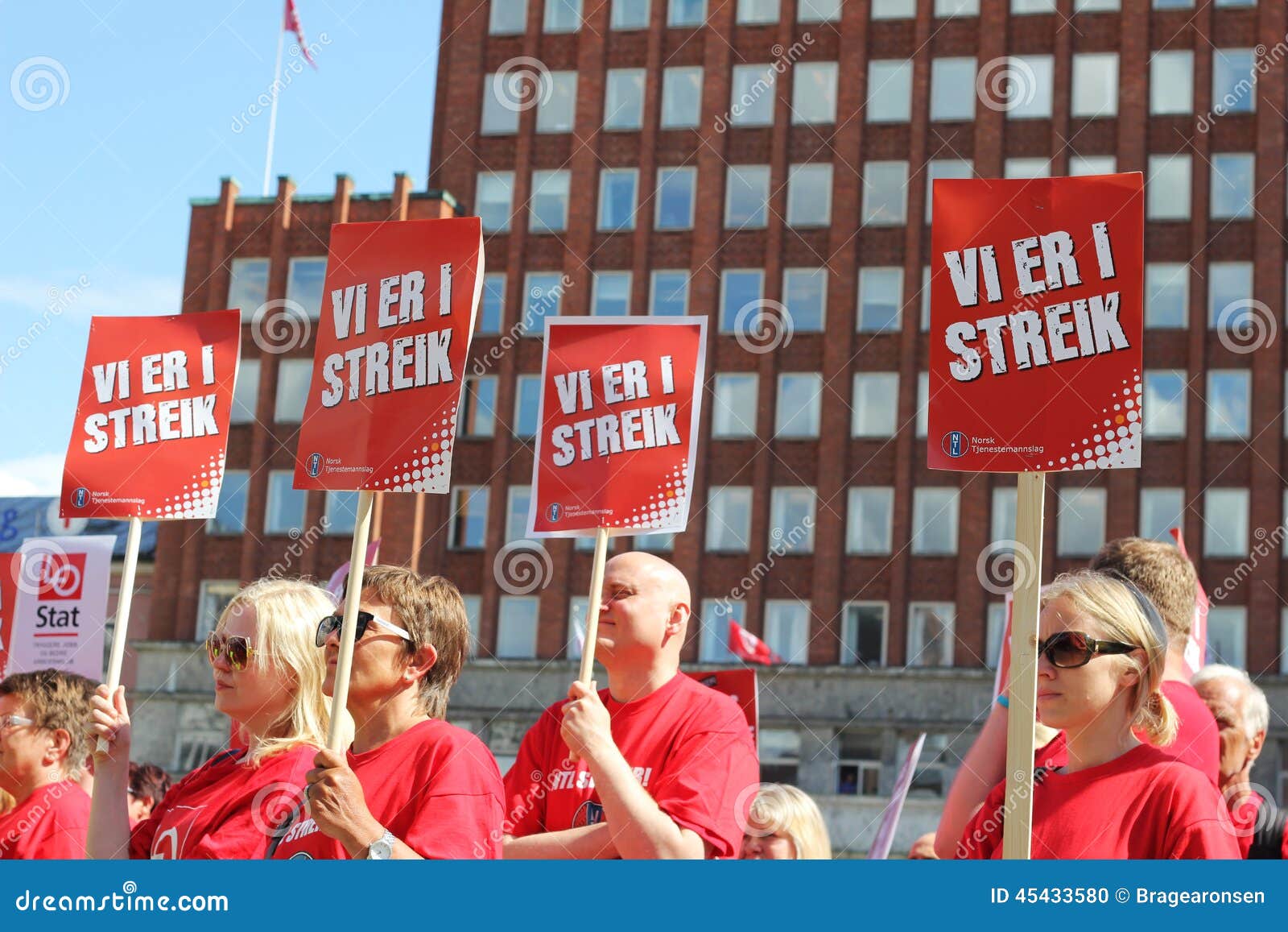 Strike Rally in Oslo, Norway Editorial Image - Image of movement ...