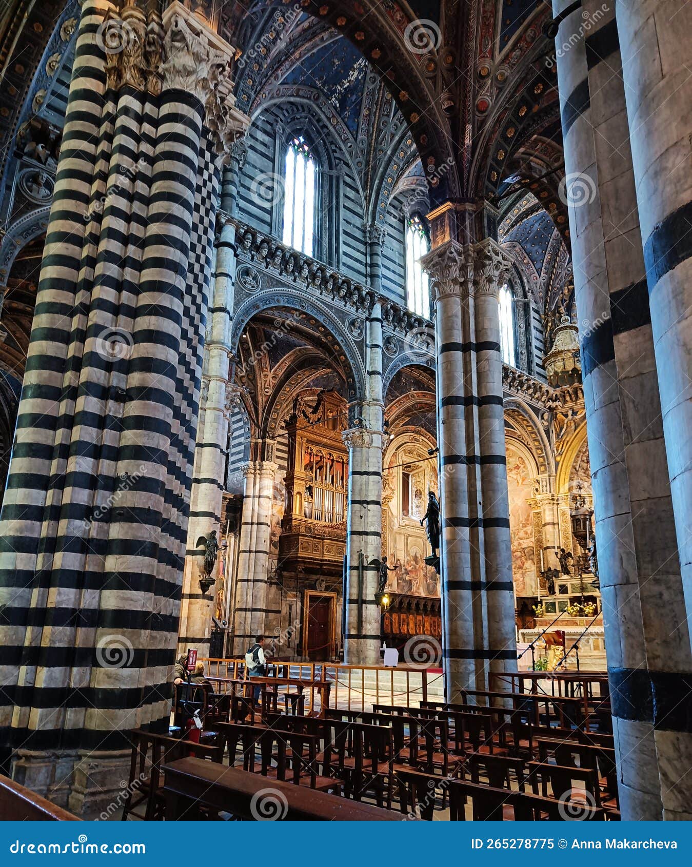 Striped Columns and Arcs in Siena Cathedral Editorial Image - Image of ...