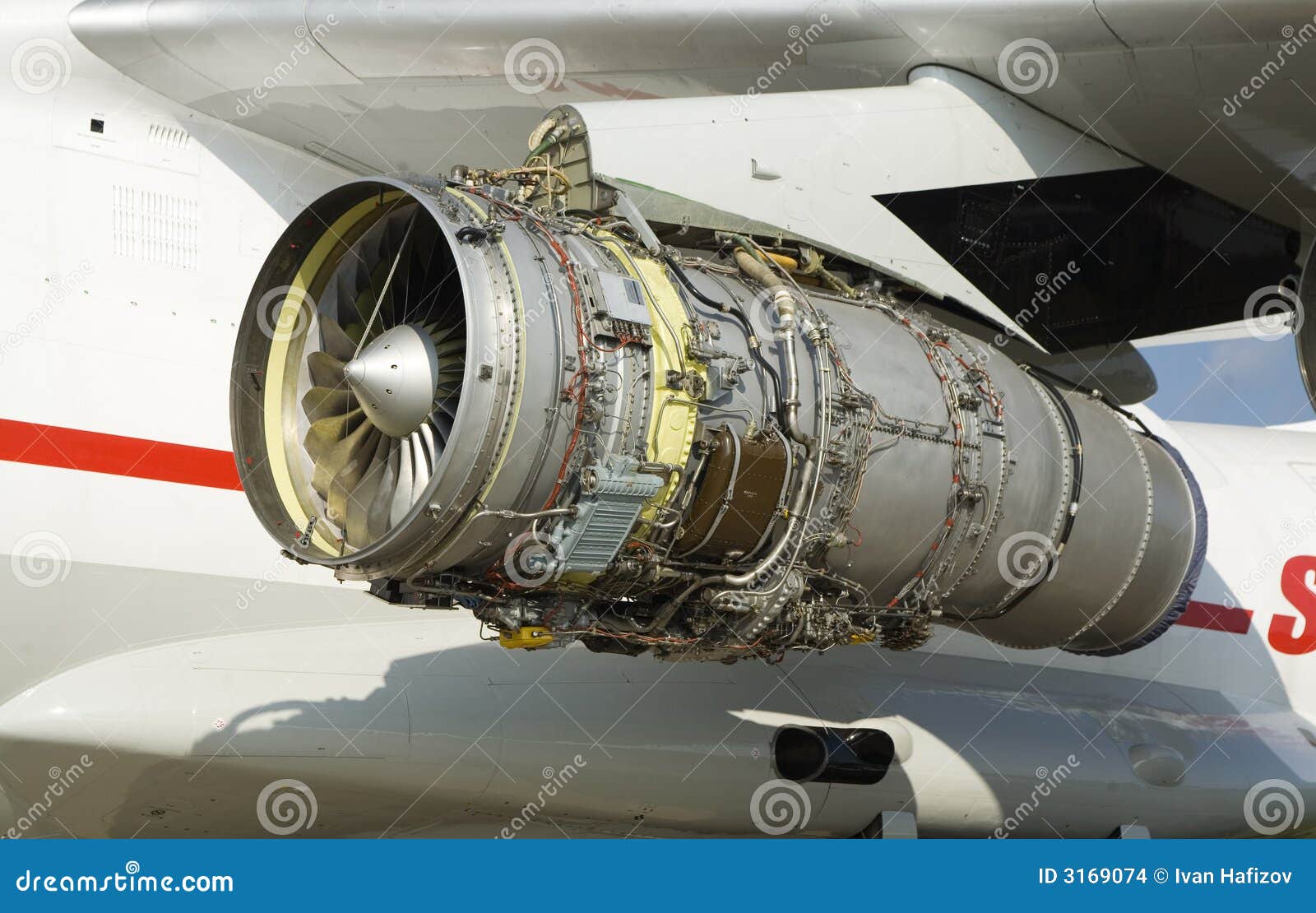 Airplane Engine With Propeller Royalty-Free Stock Photo | CartoonDealer ...
