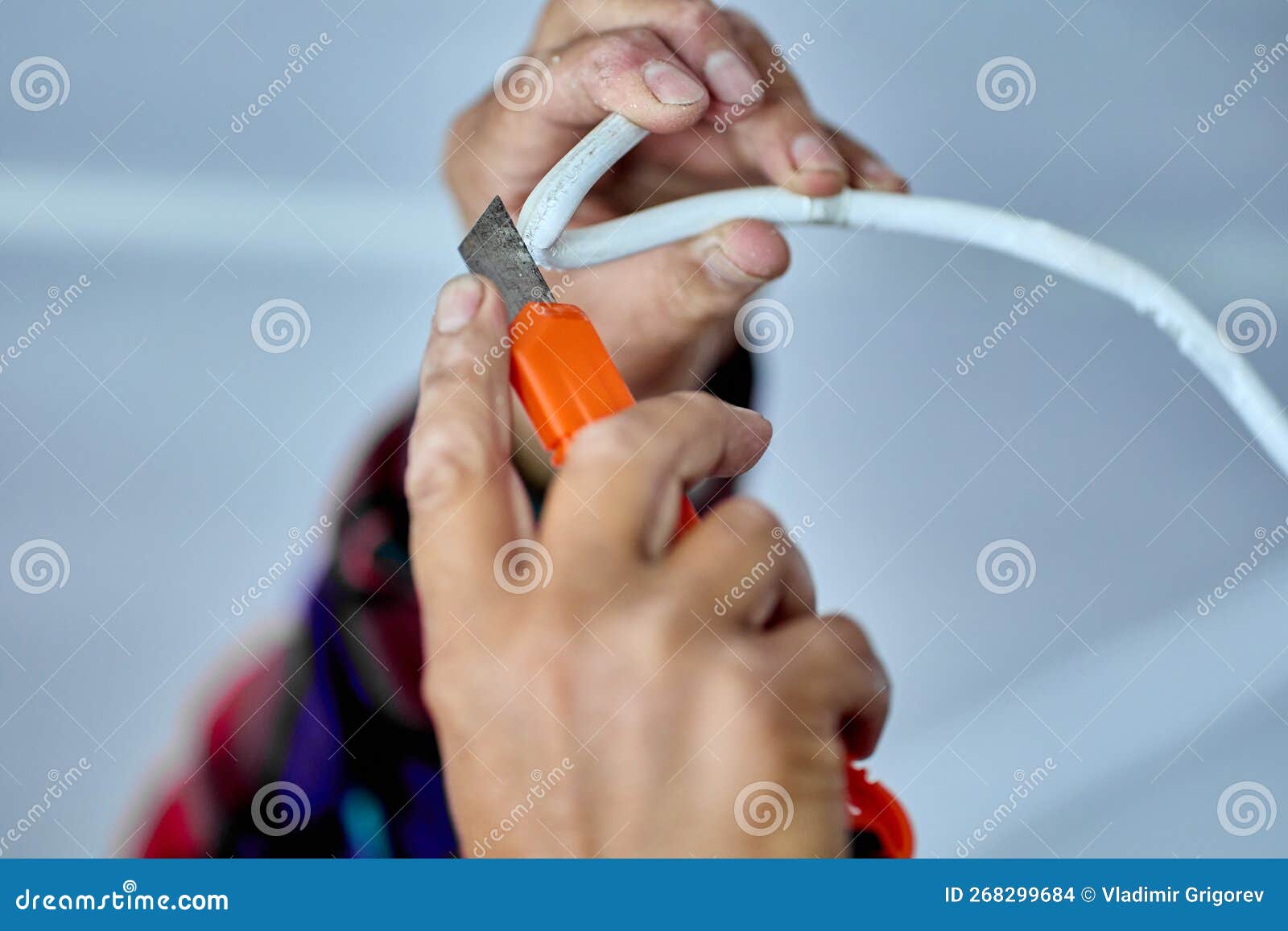 Stripping Electrical Wiring with Utility Knife that Has Breakable Blade ...