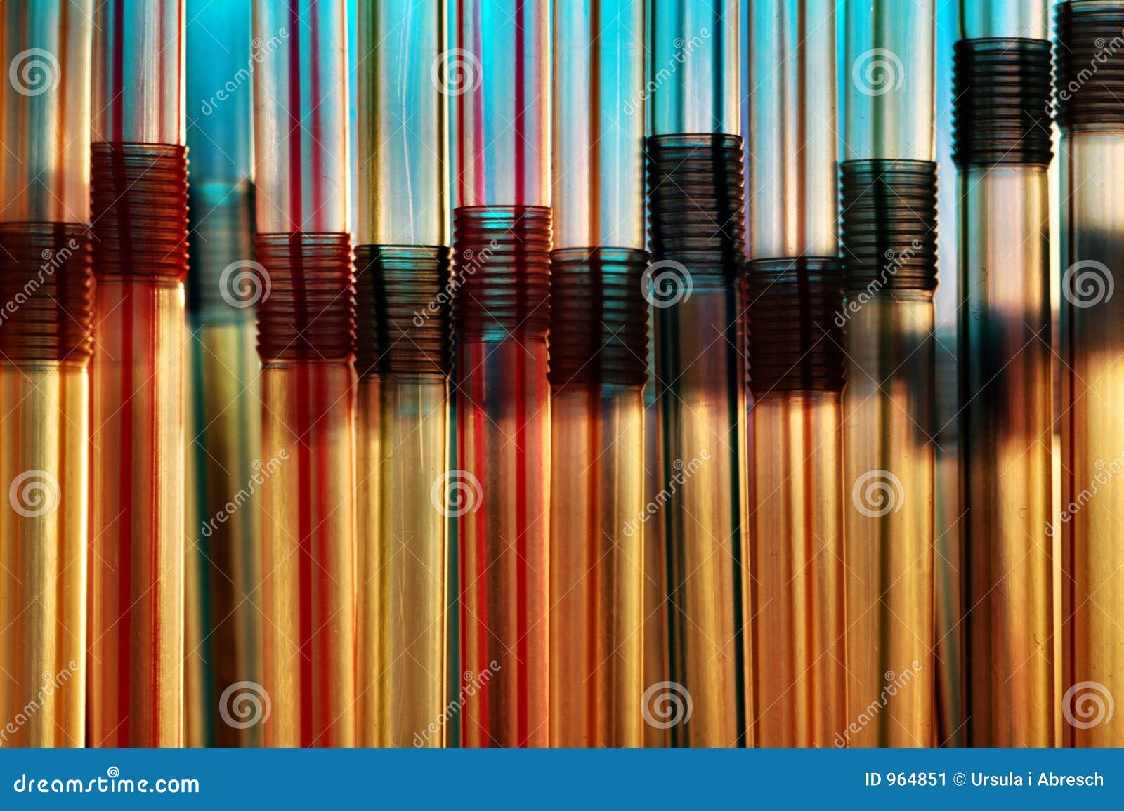 Stro stock afbeelding. Image of stro, koel, fontein, drank - 964851