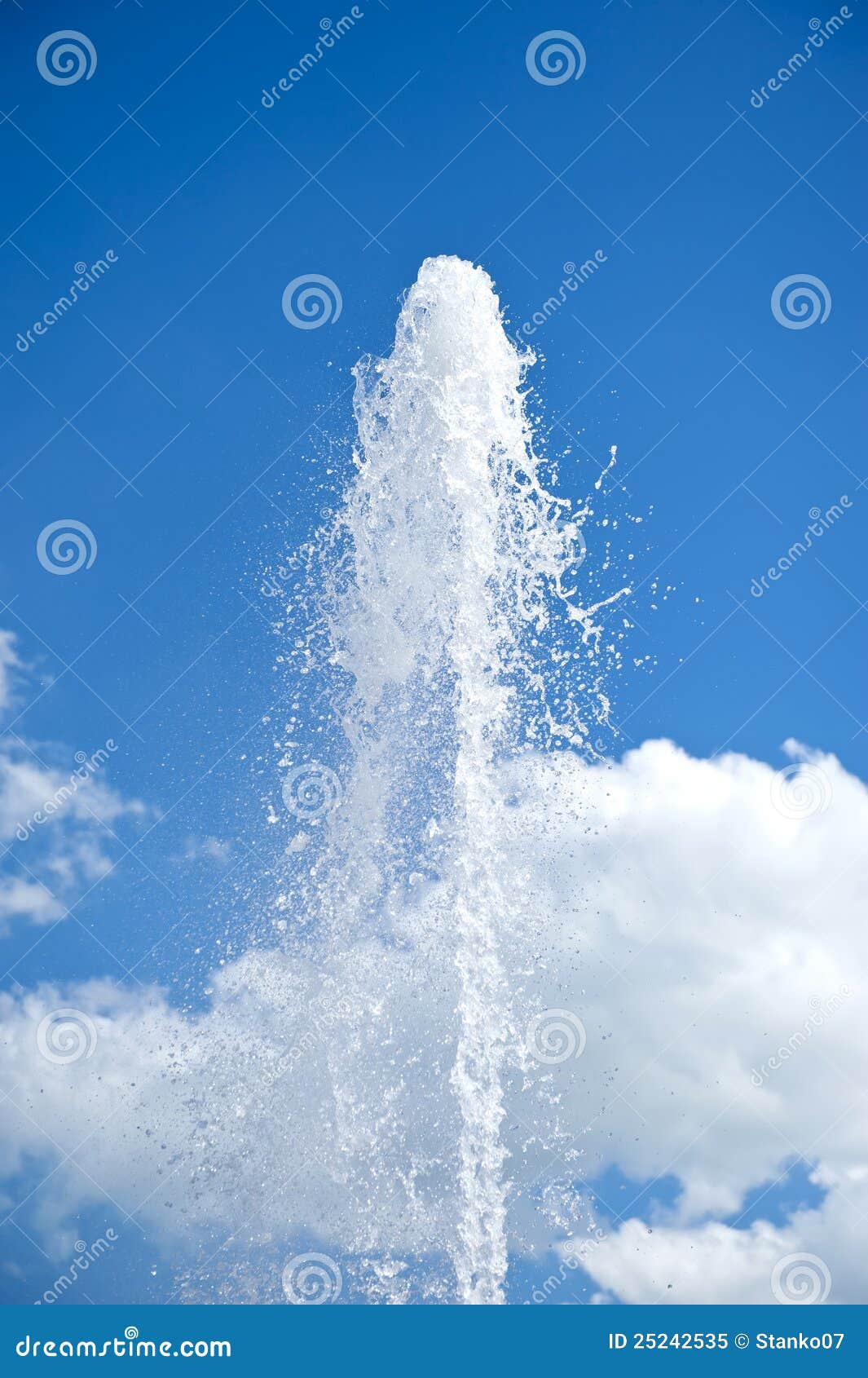 Stromend waterstroom stock afbeelding. Image of actie - 25242535