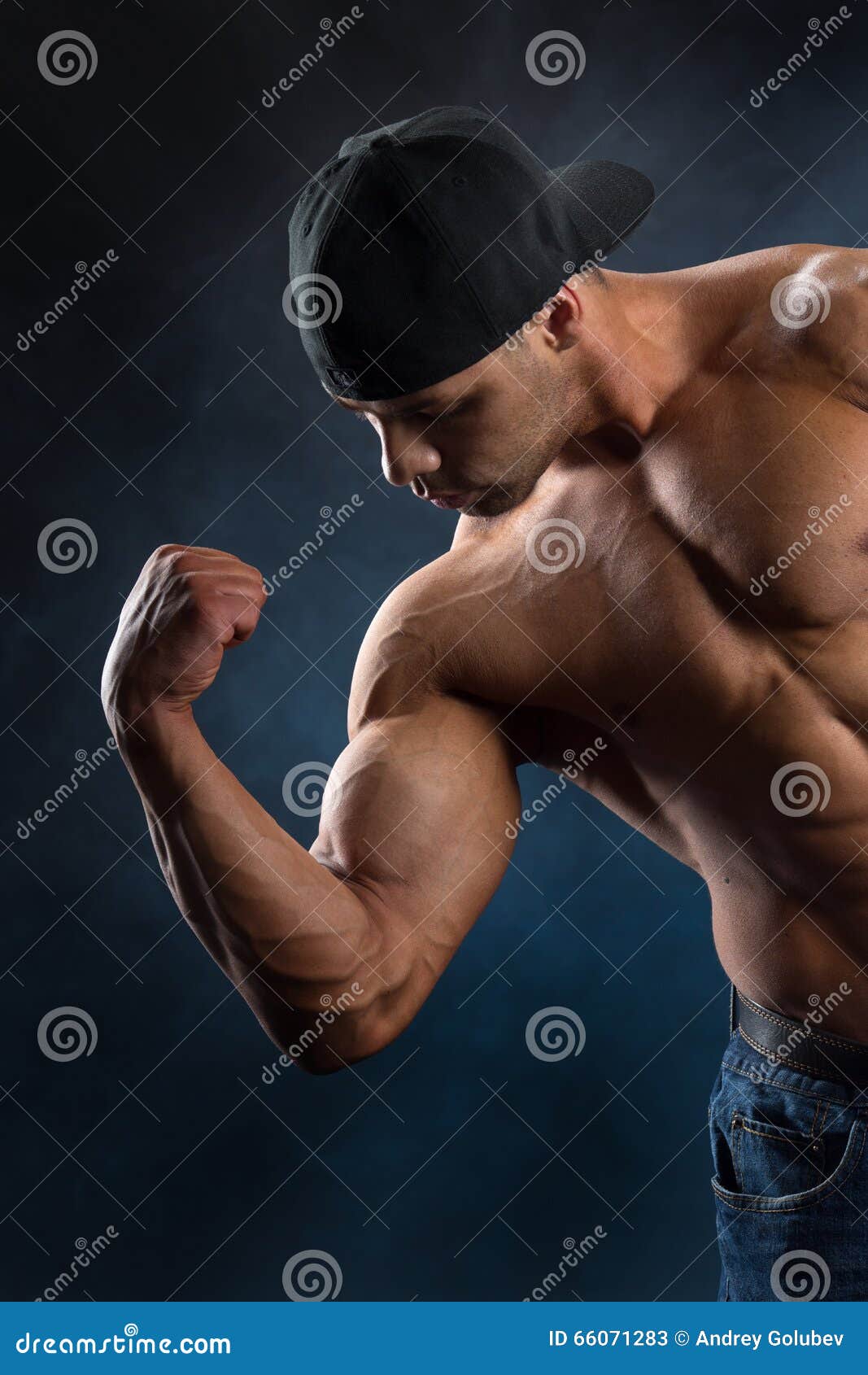 Strong Fit Man Demonstrating His Powerful Muscles Stock Image - Image ...