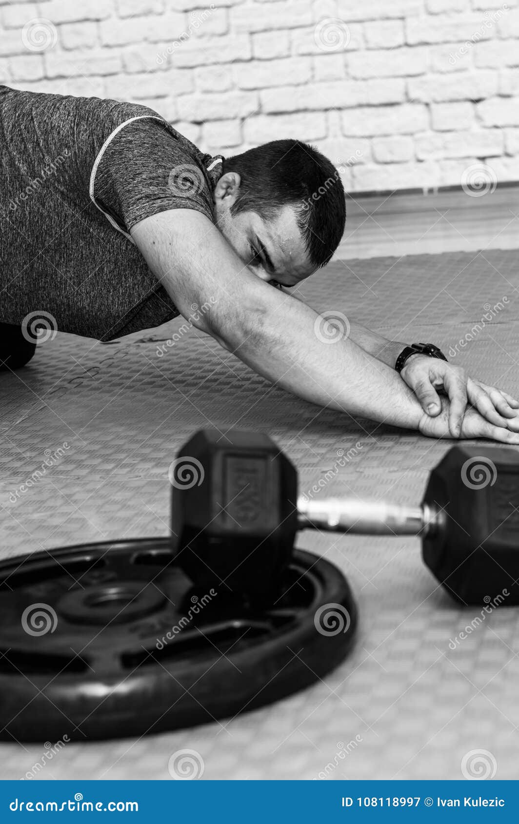Stretching after workout stock image. Image of recreation - 108118997