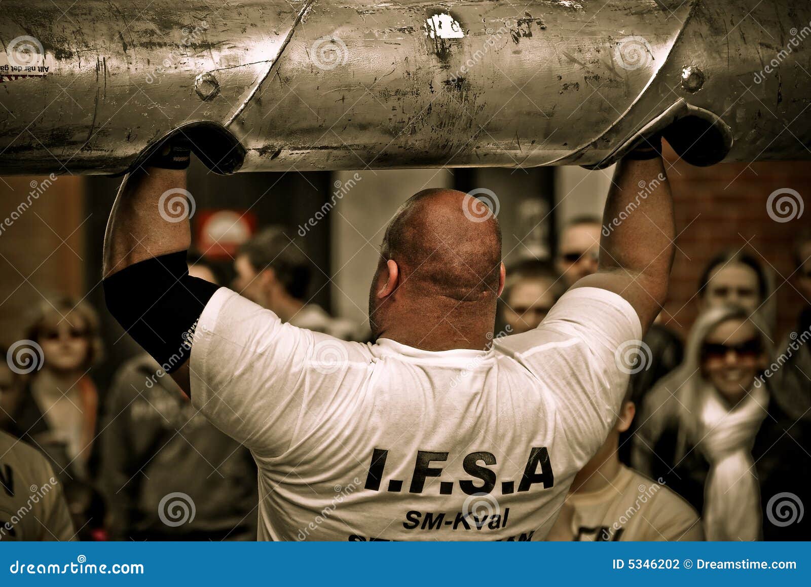 Strongman competition editorial photography. Image of muscle - 5346202