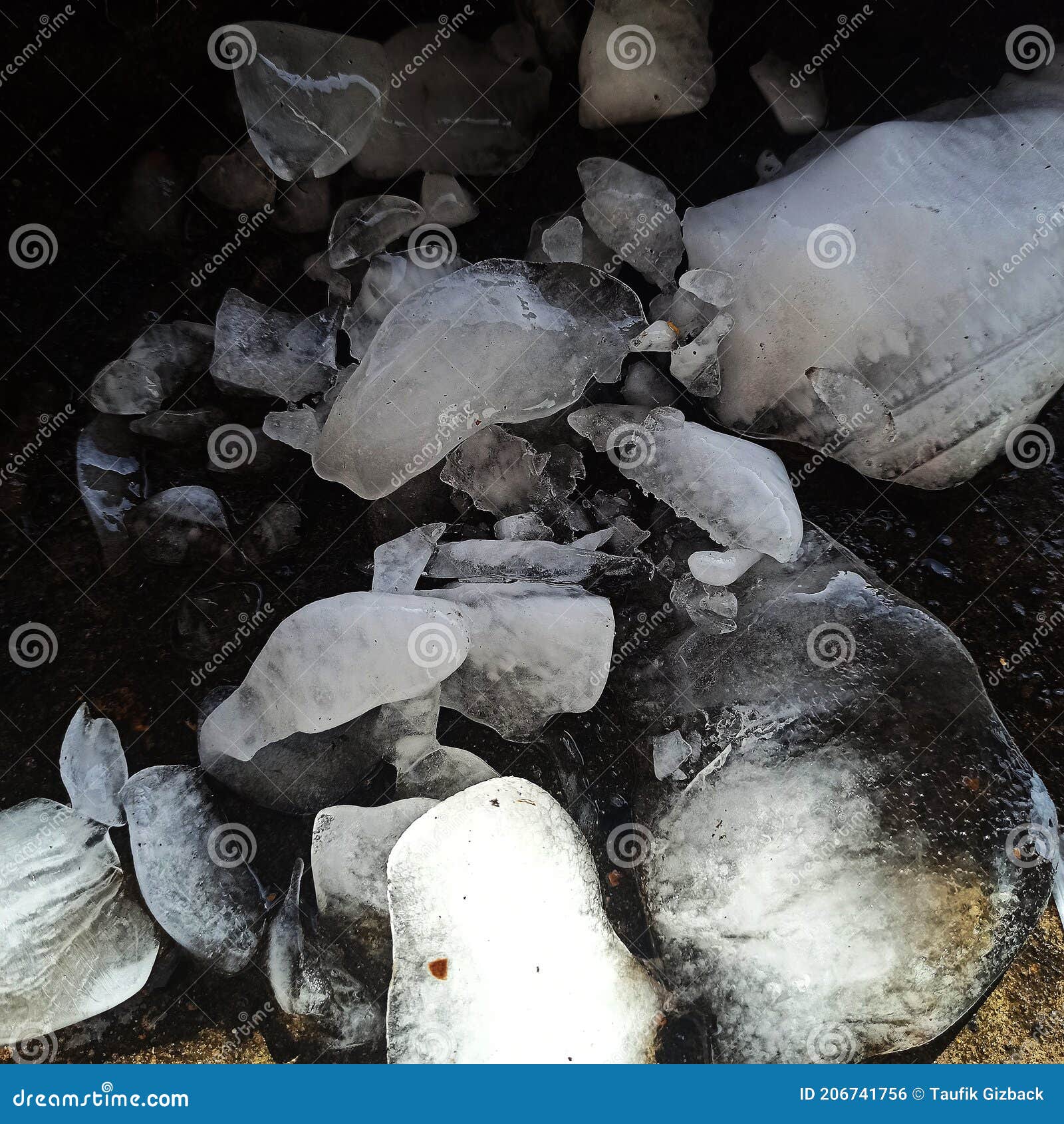 The Structure of the Crushed Ice Cubes Stock Photo - Image of cubes ...