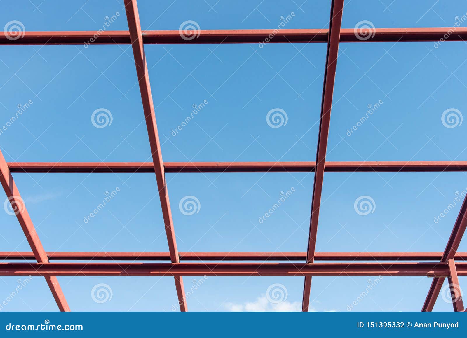 Structure De Toit Avec De L'acier Pour La Construction Une Maison Photo ...