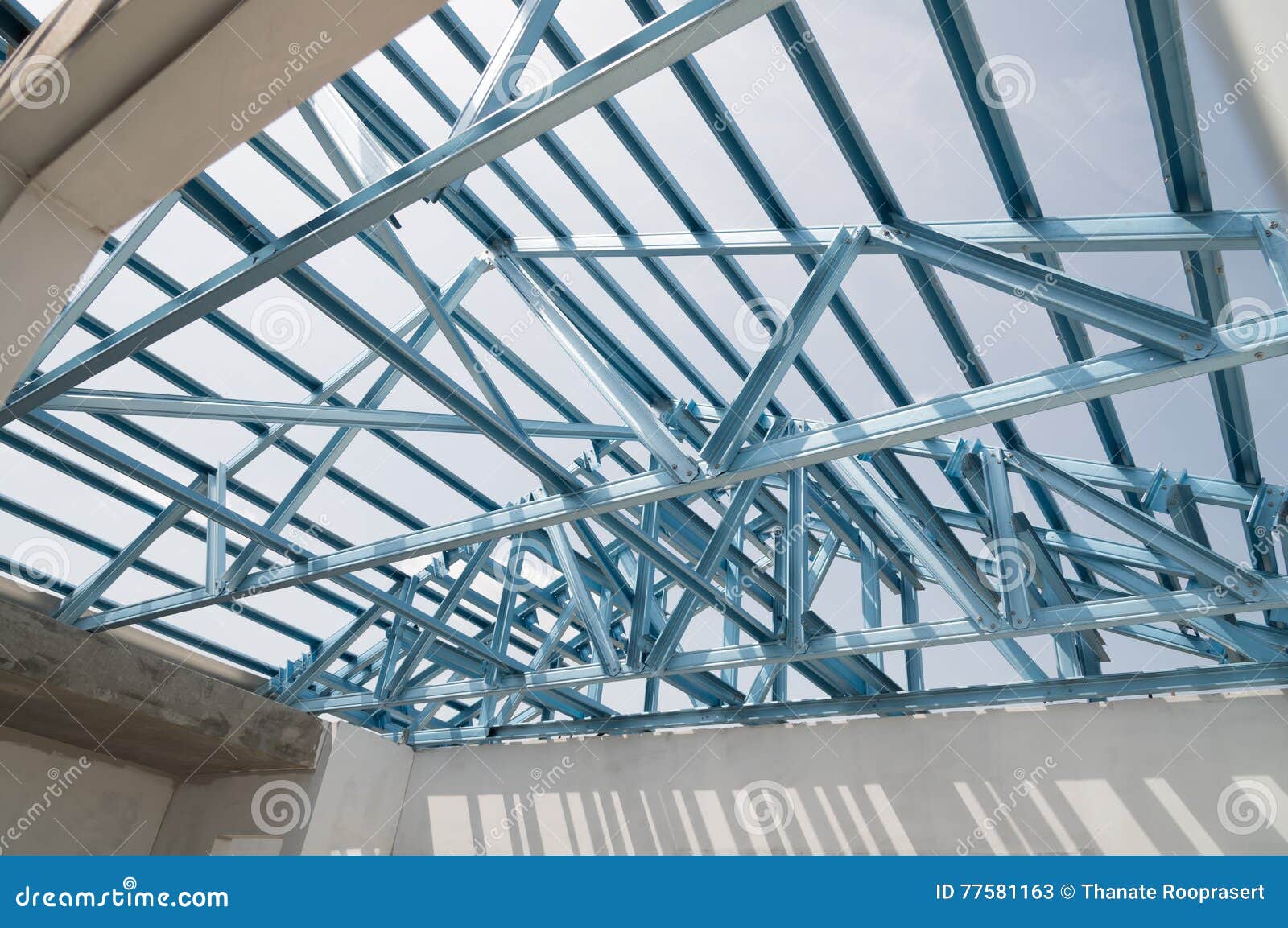 Structure du toit en acier image stock. Image du wallpaper - 77581163