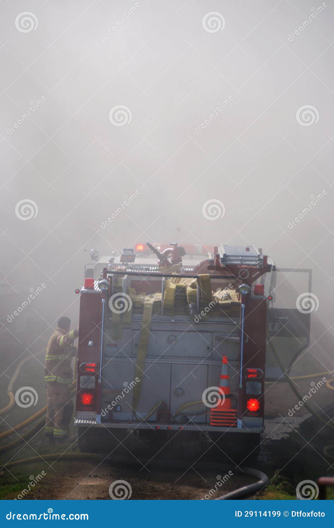 Structure Fire editorial stock image. Image of smoke - 29114199