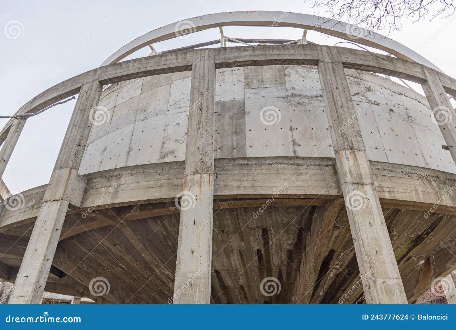 Structure ronde photo stock. Image du structure, construction - 243777624