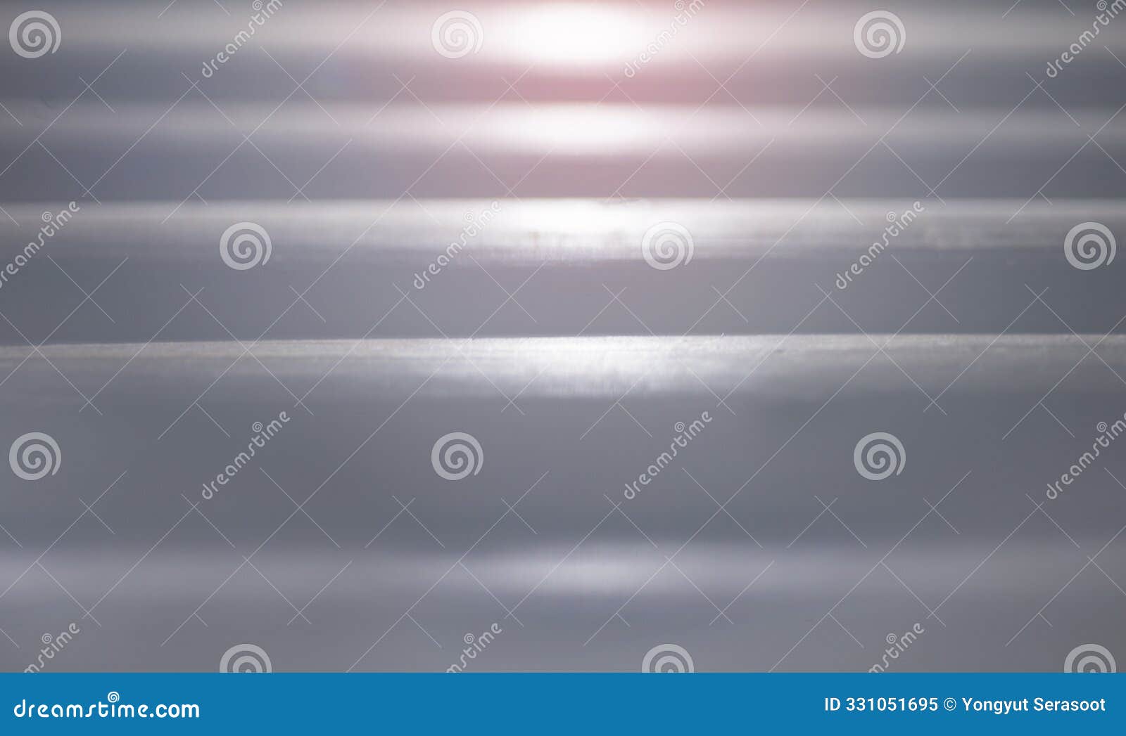 The Structure of the Surface of an Object is a Layered Surface with ...