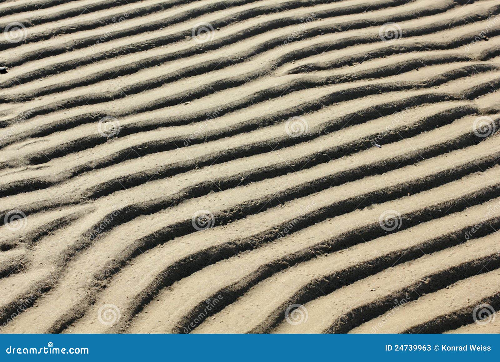 Structures in the sand stock image. Image of format, meditative - 24739963