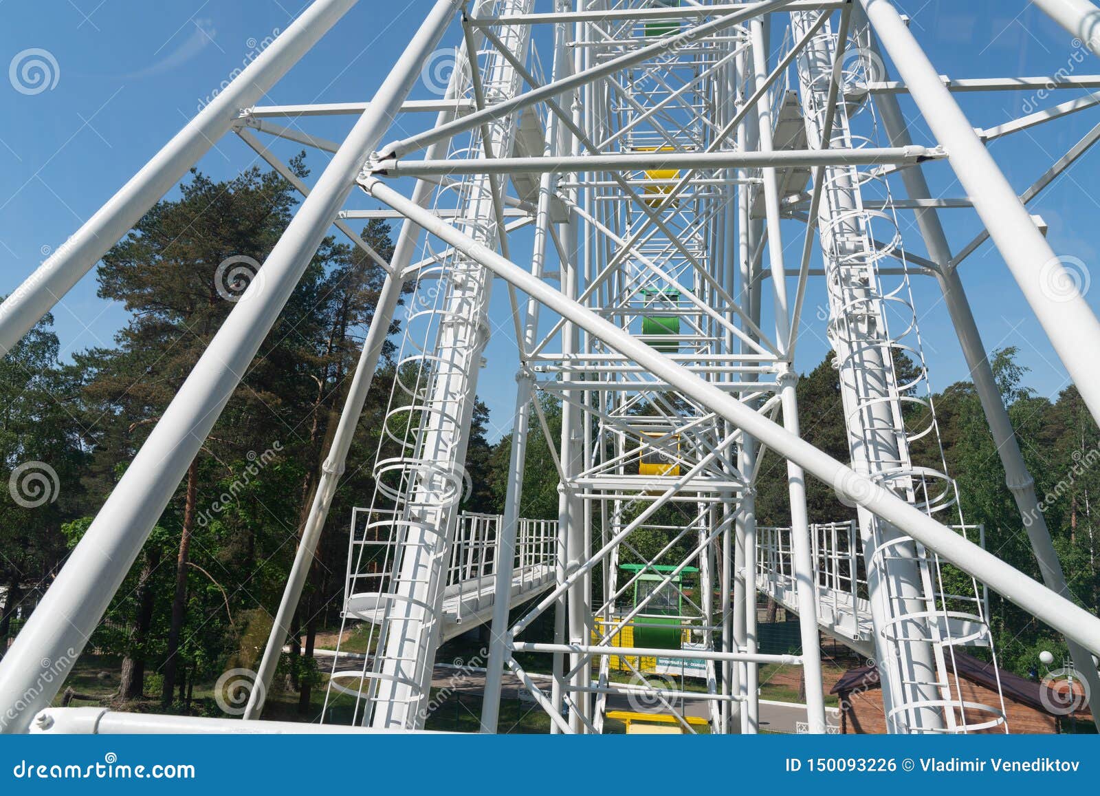 Structuur Van Het Kader Van Het Staaldak Voor Bouwconstructie Op ...