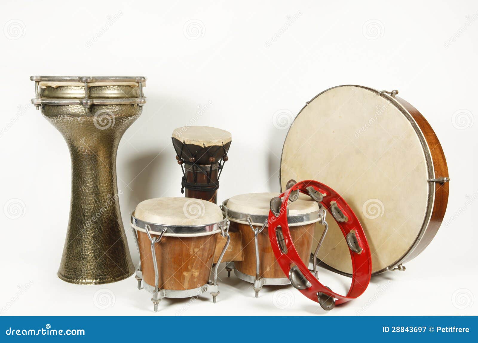 Strumenti di percussione immagine stock. Immagine di tamburo - 28843697