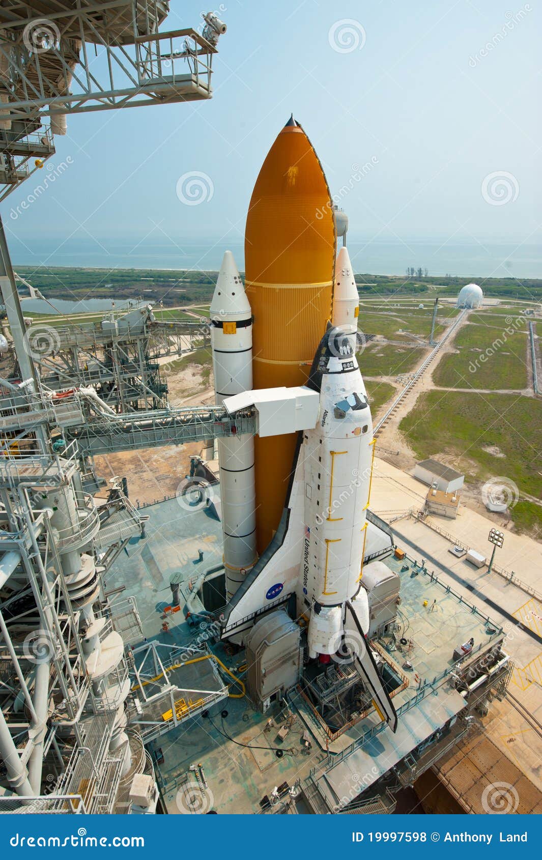 STS-135 editorial stock photo. Image of kennedy, national - 19997598