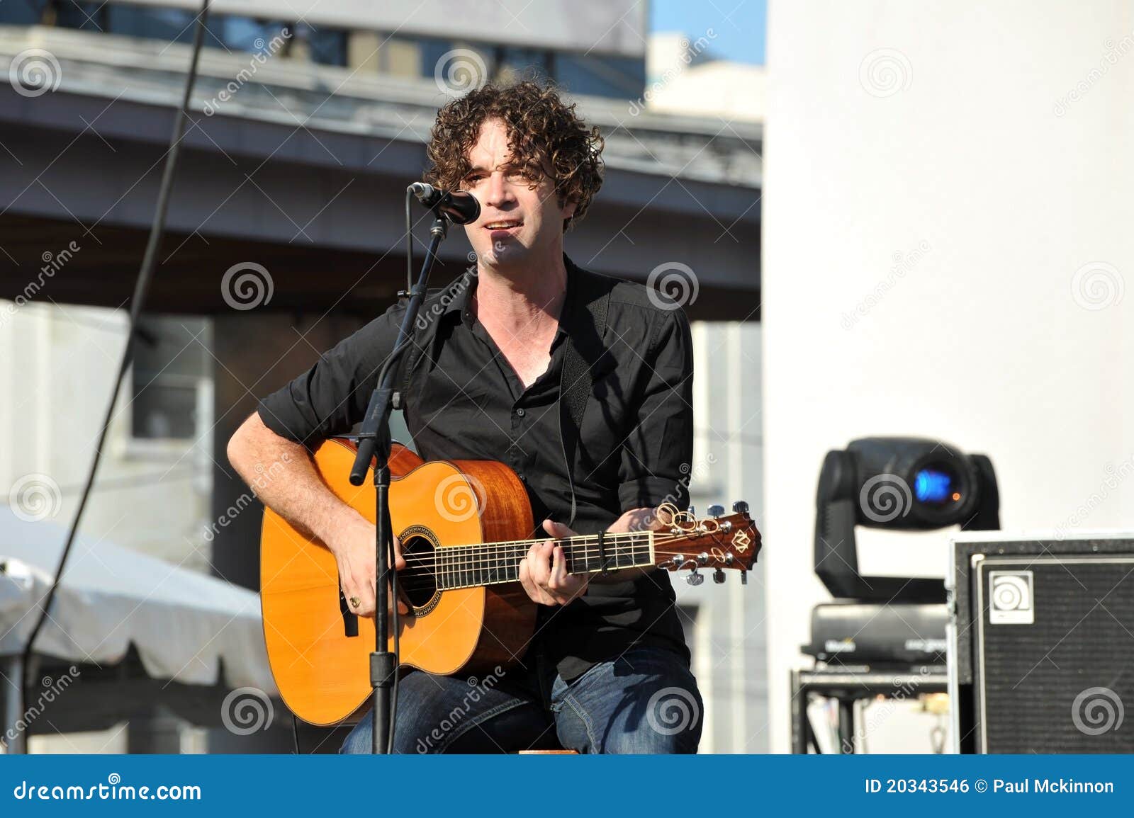 Stuart Cameron editorial photo. Image of test, rock, acoustic - 20343546