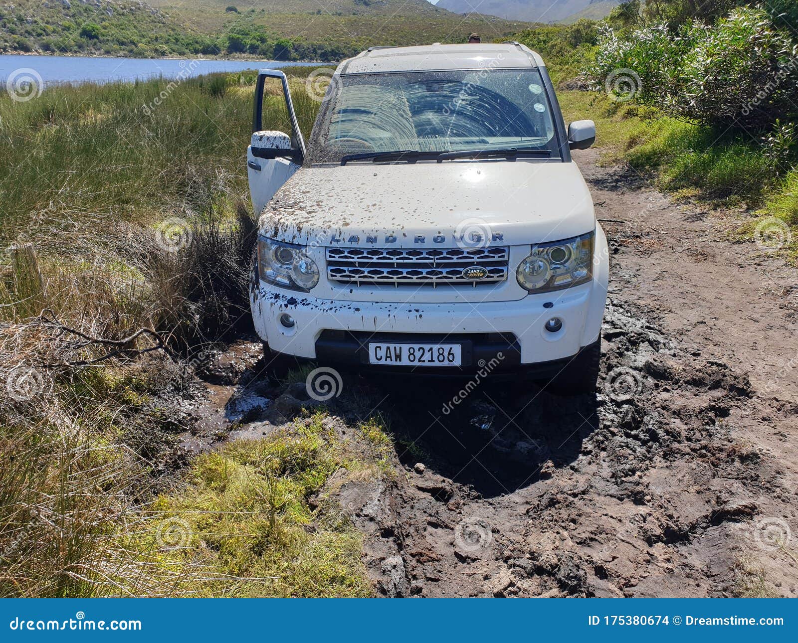 Stuck N the Mud. Land Rover Car Editorial Stock Image - Image of rover ...