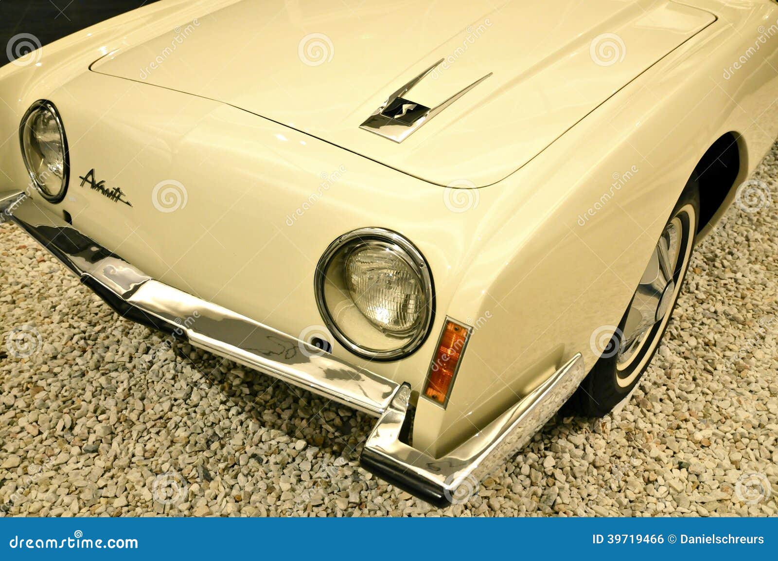 Studebaker Avanti editorial photo. Image of studebaker - 39719466