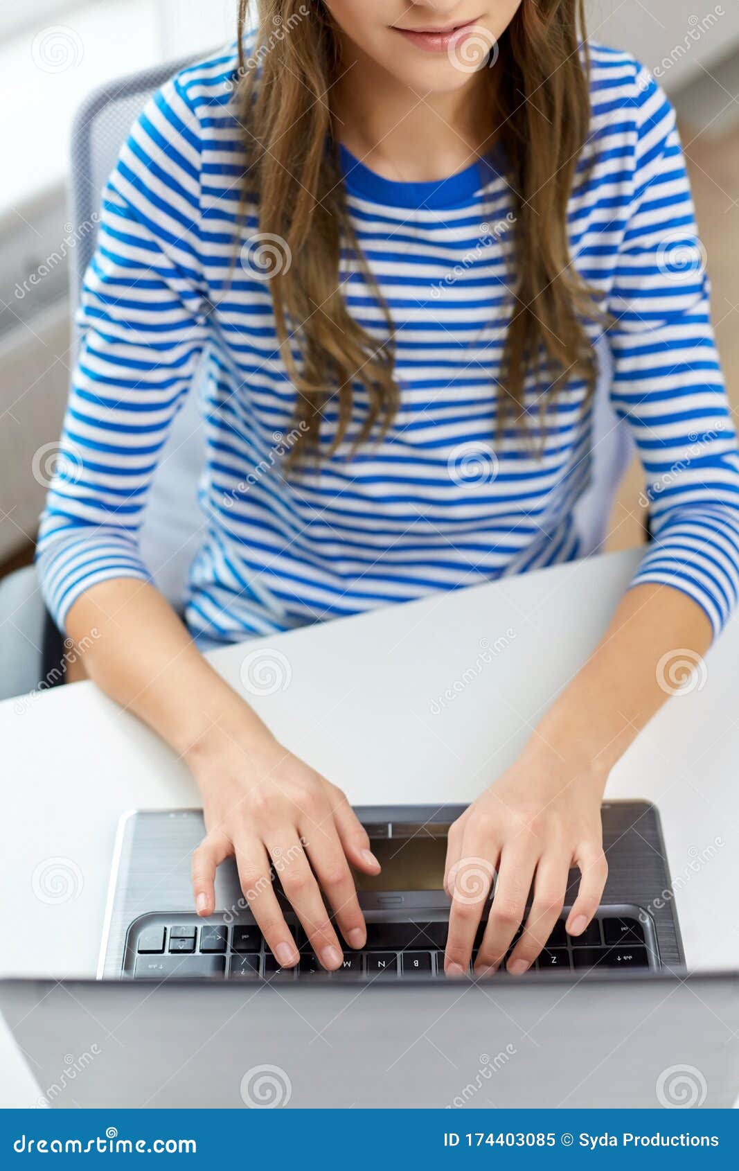Student Girl Typing on Laptop Computer Stock Image - Image of ...