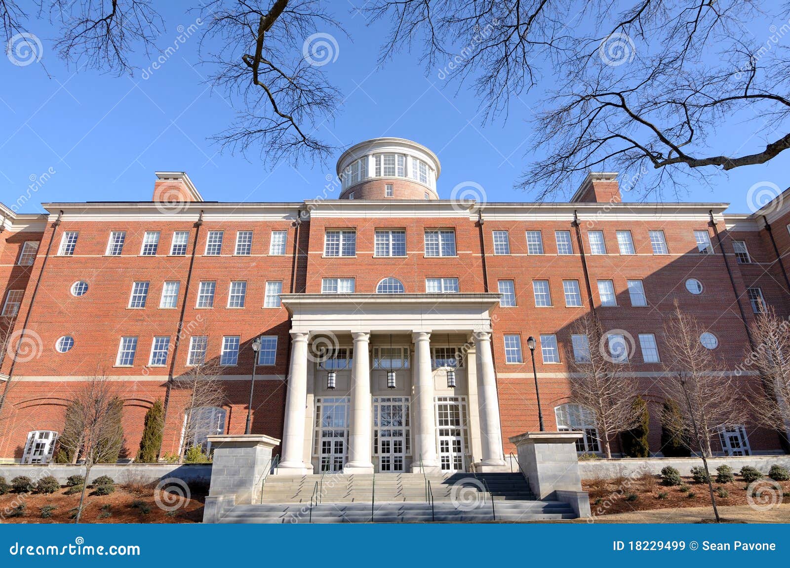 Student Learning Center stock image. Image of college - 18229499