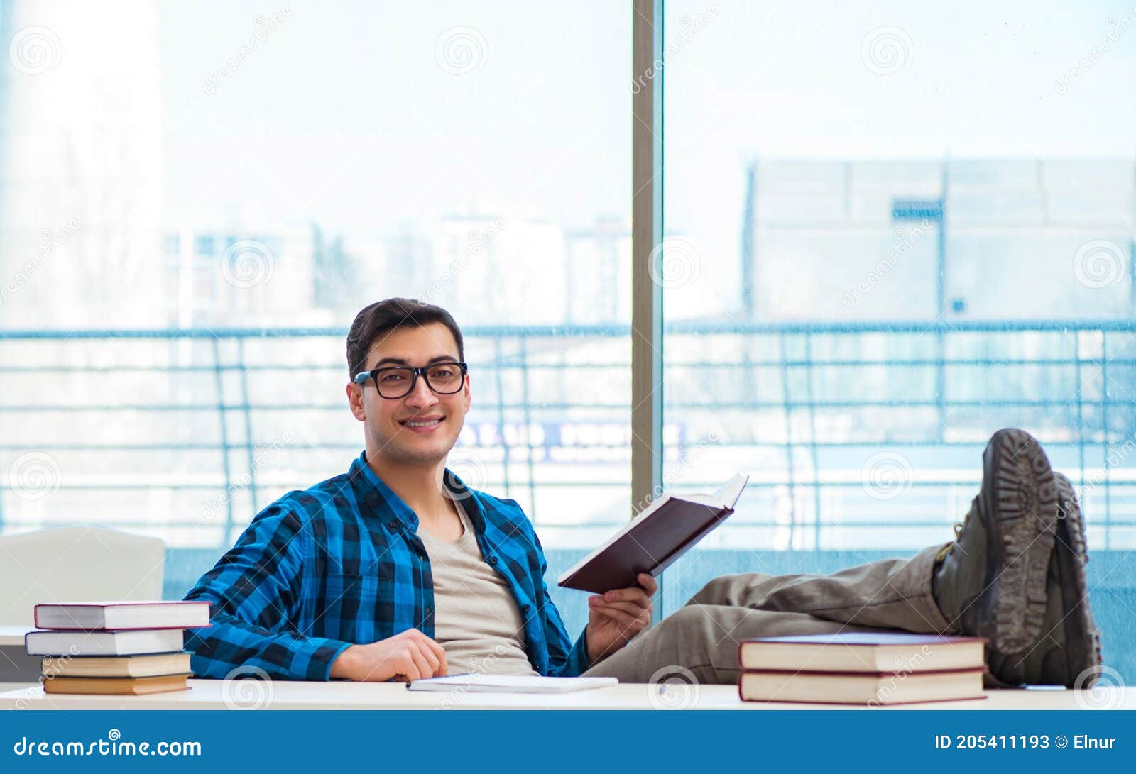 Student during Lecture in University Stock Image - Image of bookshelf ...