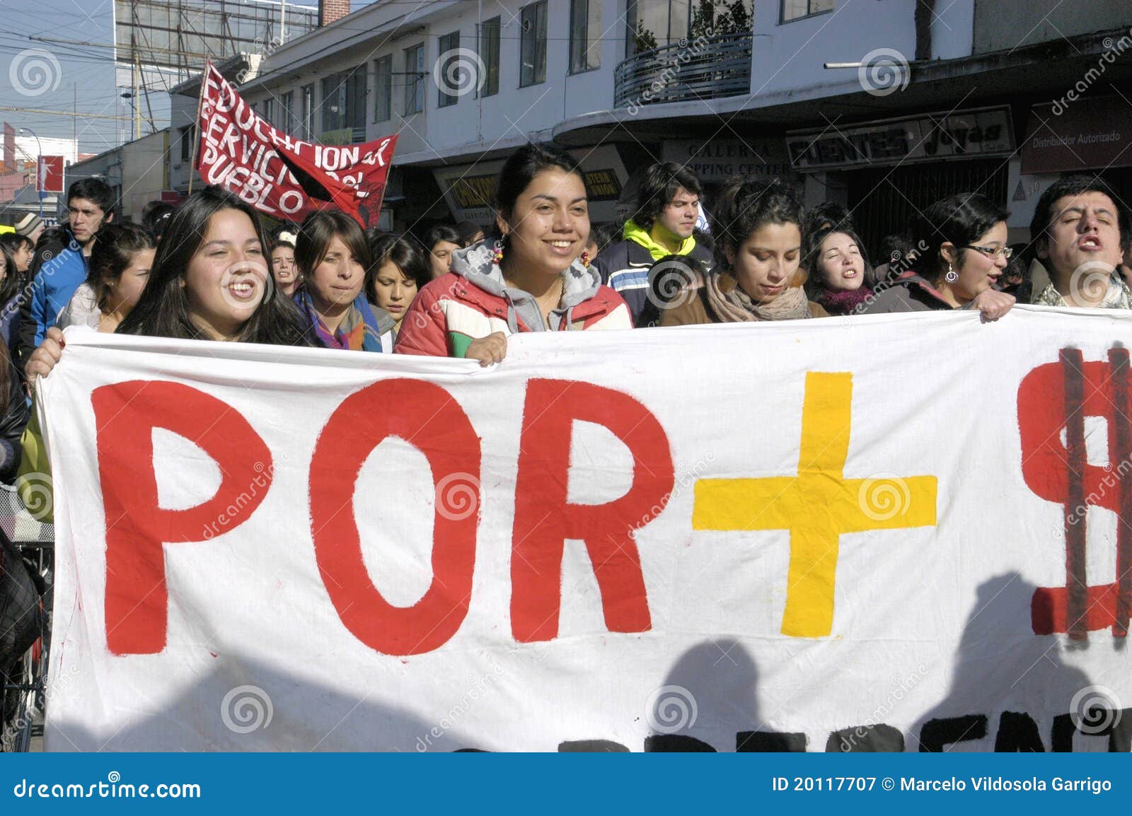 Student protest in Chile editorial photography. Image of chile - 20117707