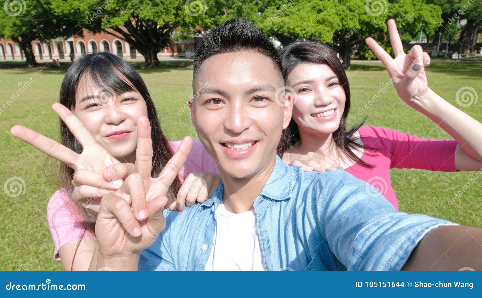 Student selfie happily stock photo. Image of media, park - 105151644