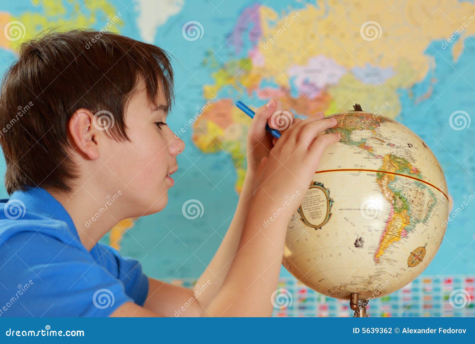 Student Studies Geography Picture. Image: 5639362